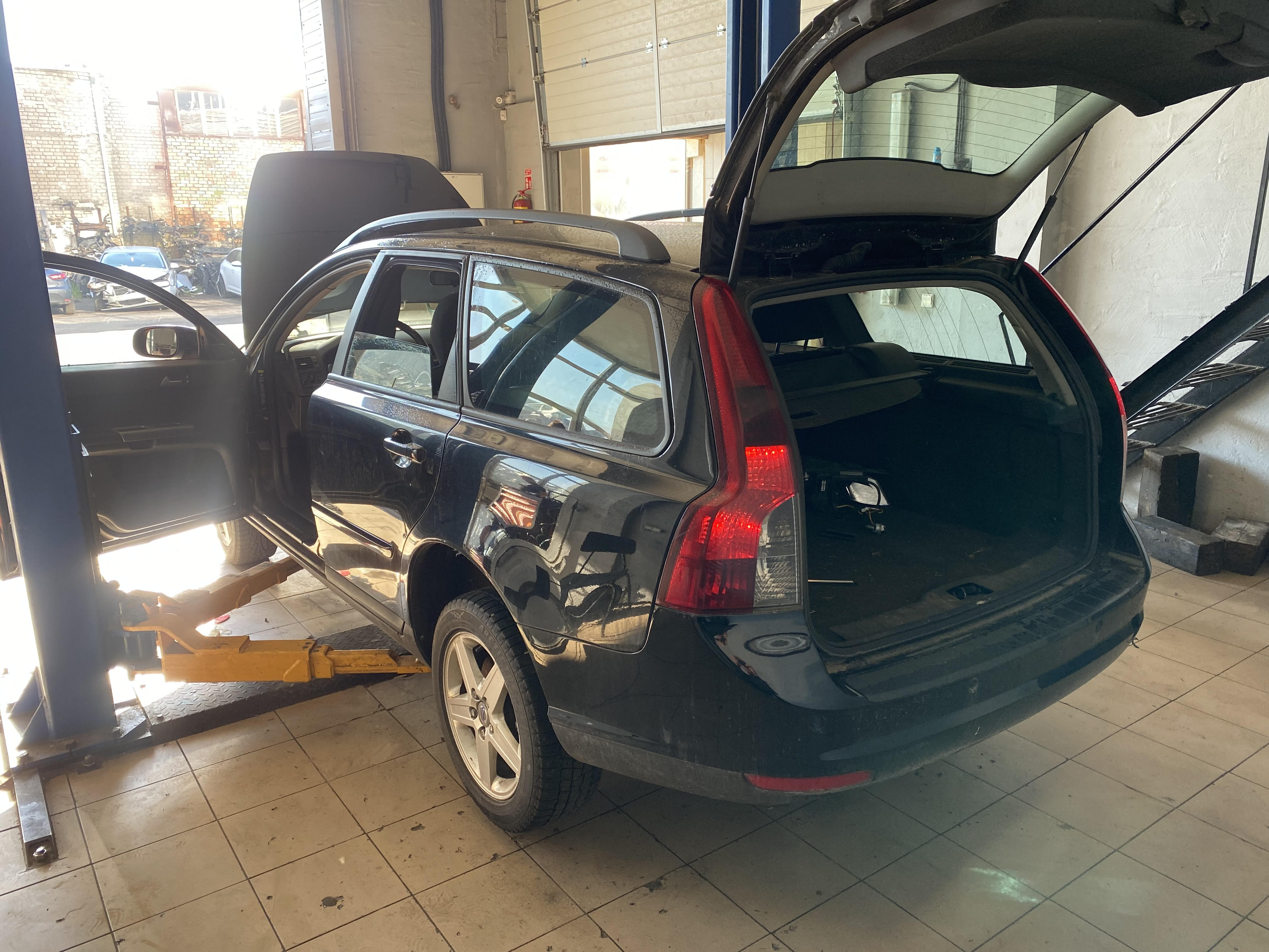 Used VOLVO V50 Bluetooth module 31282349