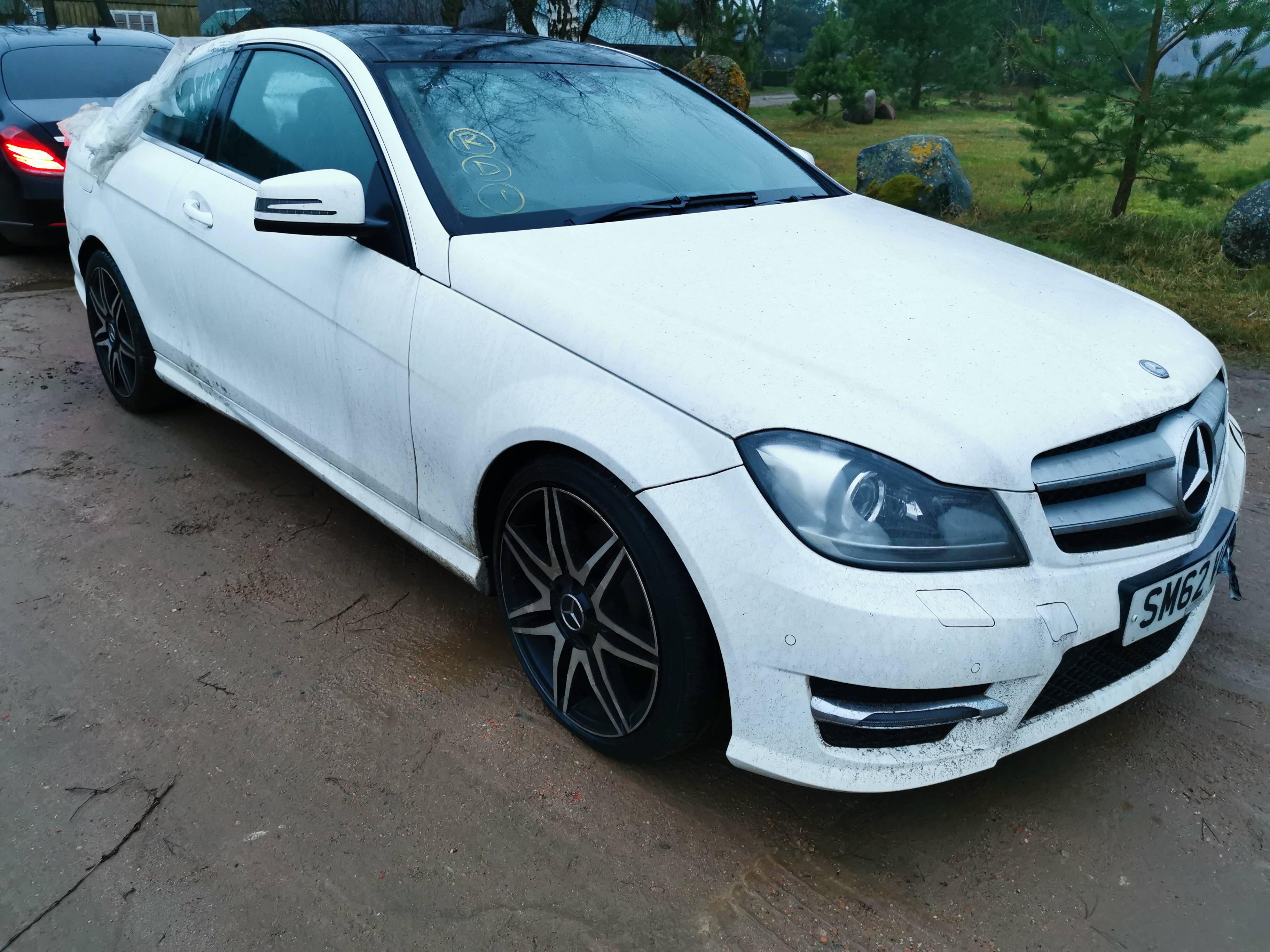 Used Mercedes Benz C-Class Another detail of the roof knockout A2048110340