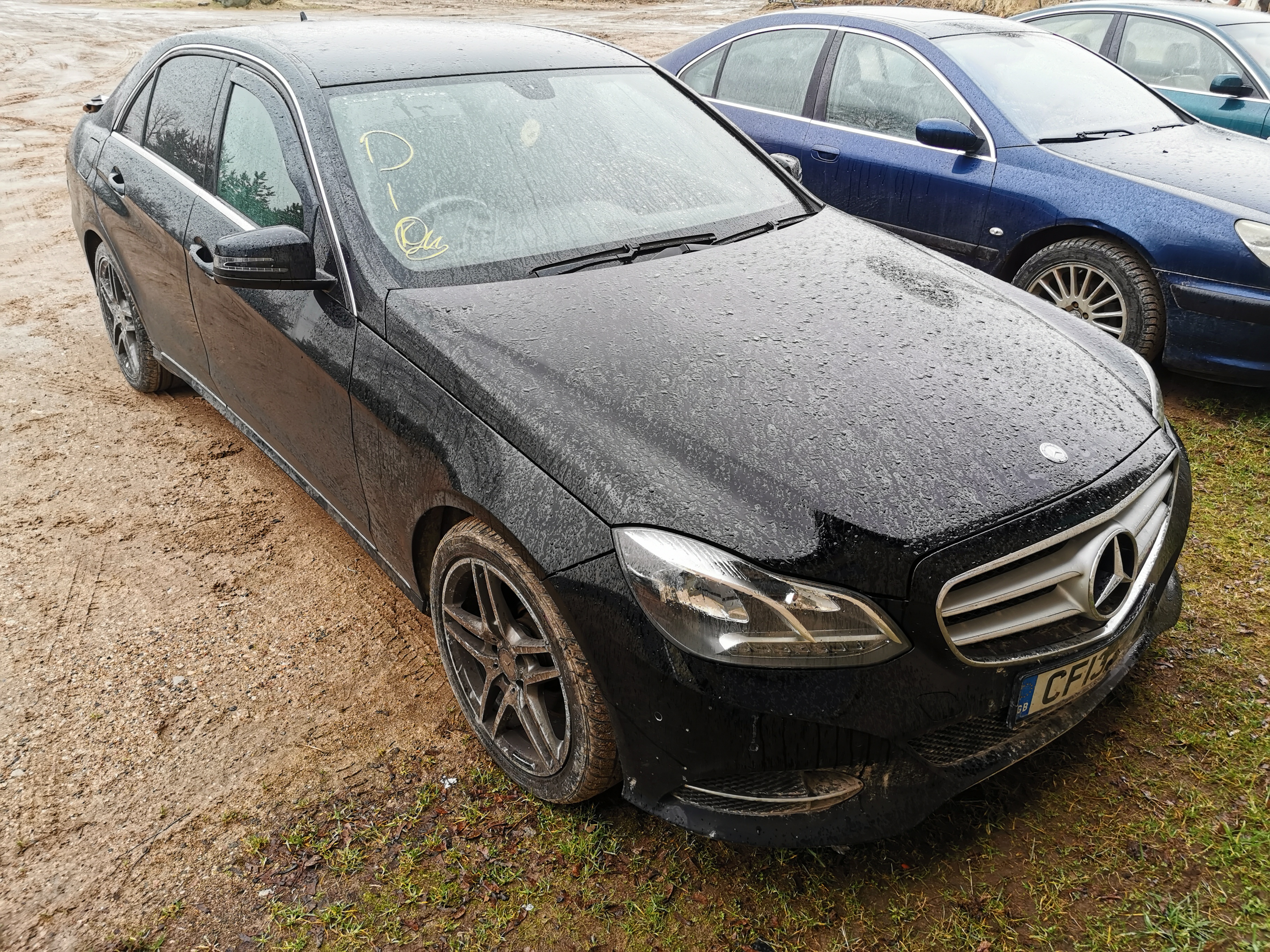 Used Mercedes Benz E-Class Front door top hinge A2047201537