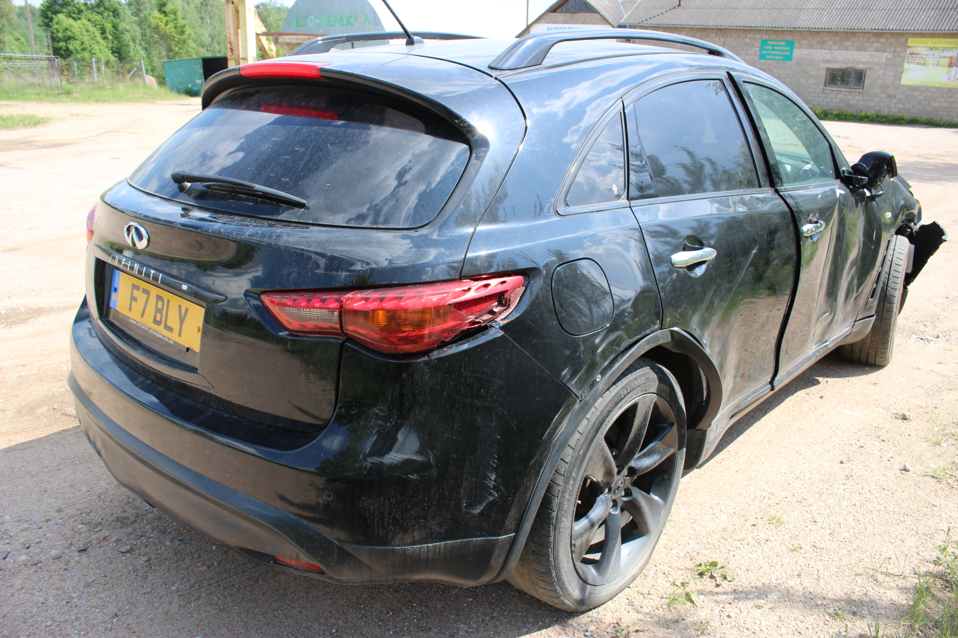 Использовал Infiniti FX Другая часть заднего сиденья 889201CA0A