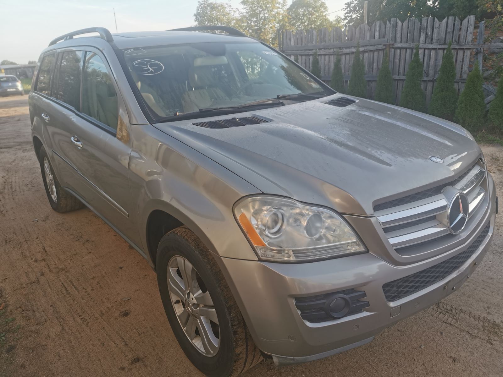 Used Mercedes Benz GL-Class Fuse box in the boot A1645403372