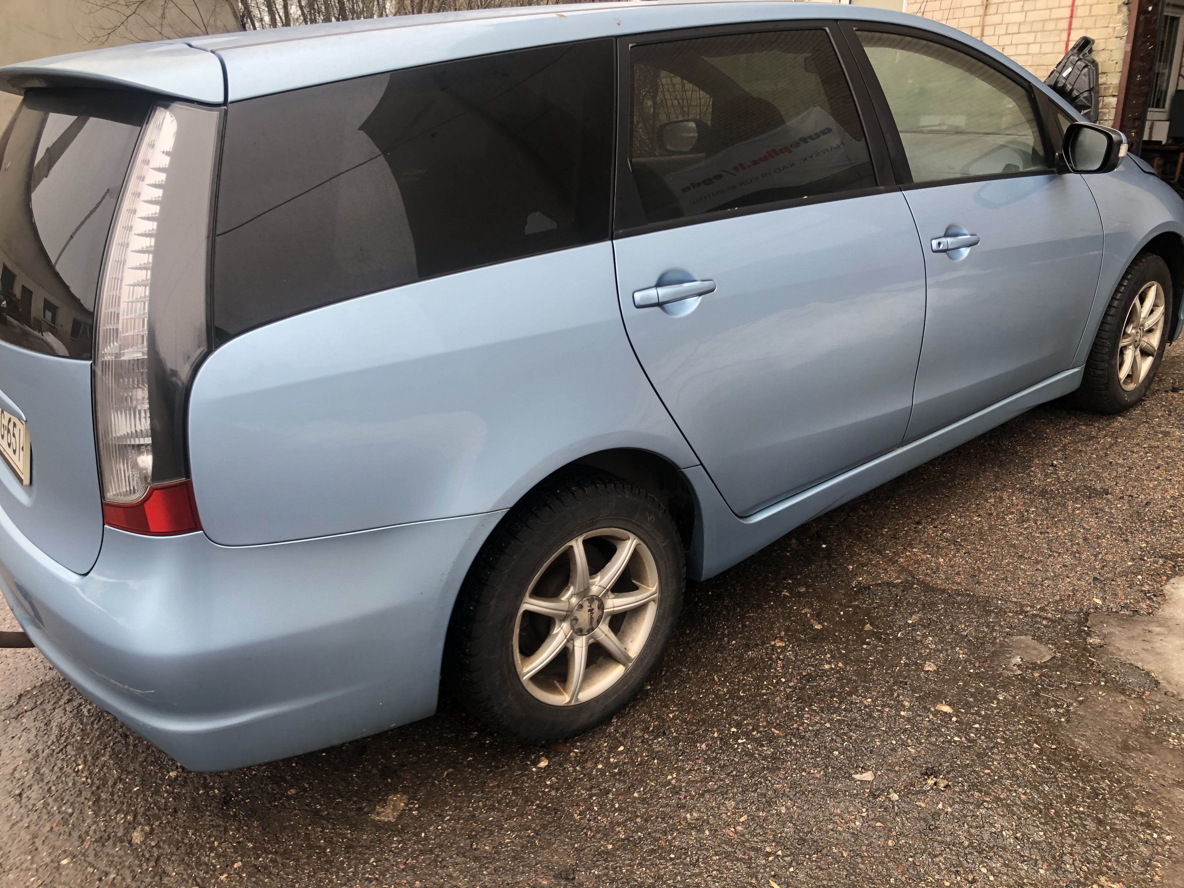 Used Mitsubishi Grandis Rear side doors and their parts MN150857