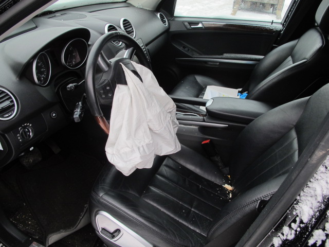 Used Mercedes Benz ML-Class Front door top hinge A2517201437