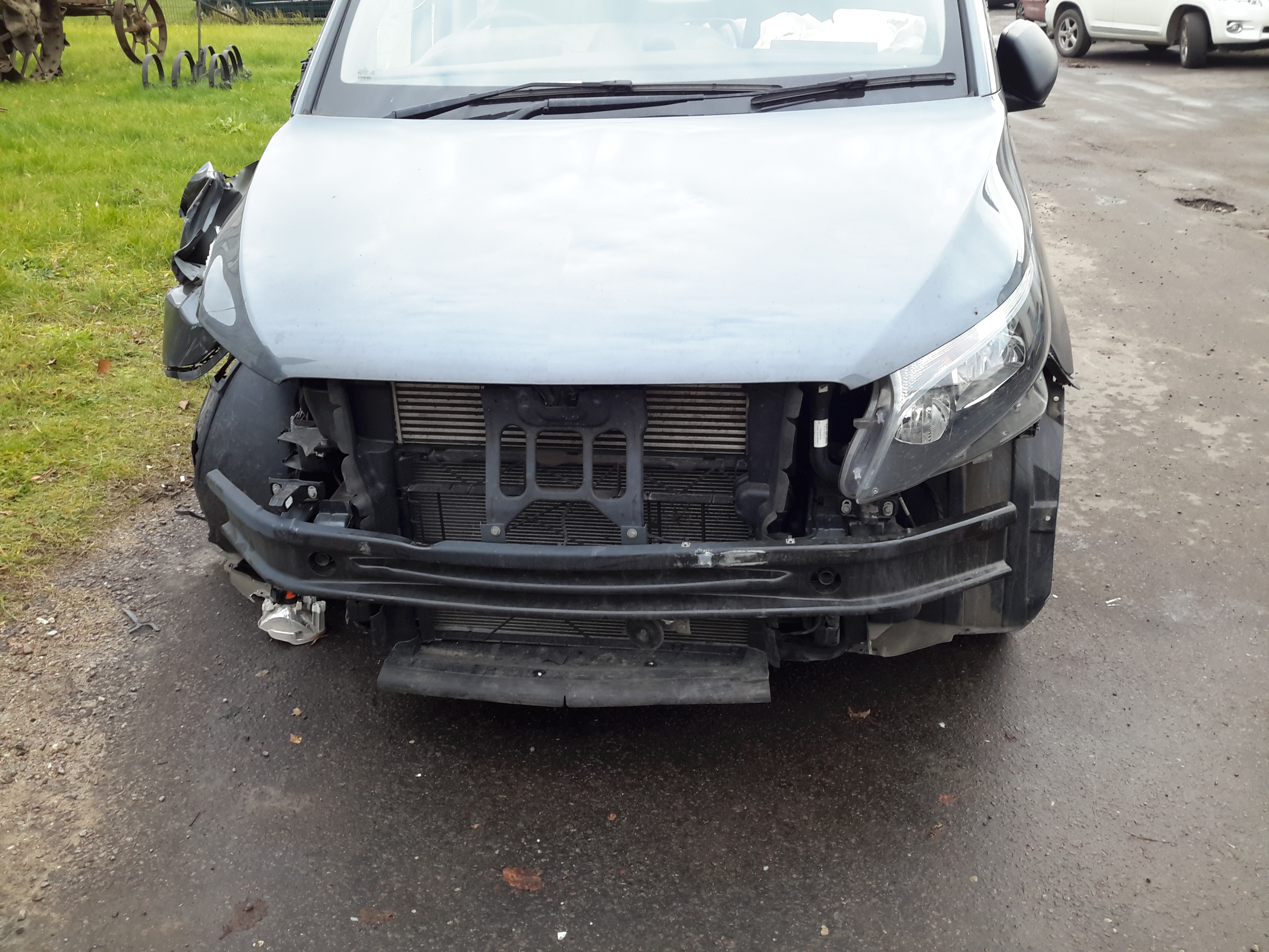 Utilisé Mercedes Benz Vito products.Slankiojančių durų pavaža A4477660737