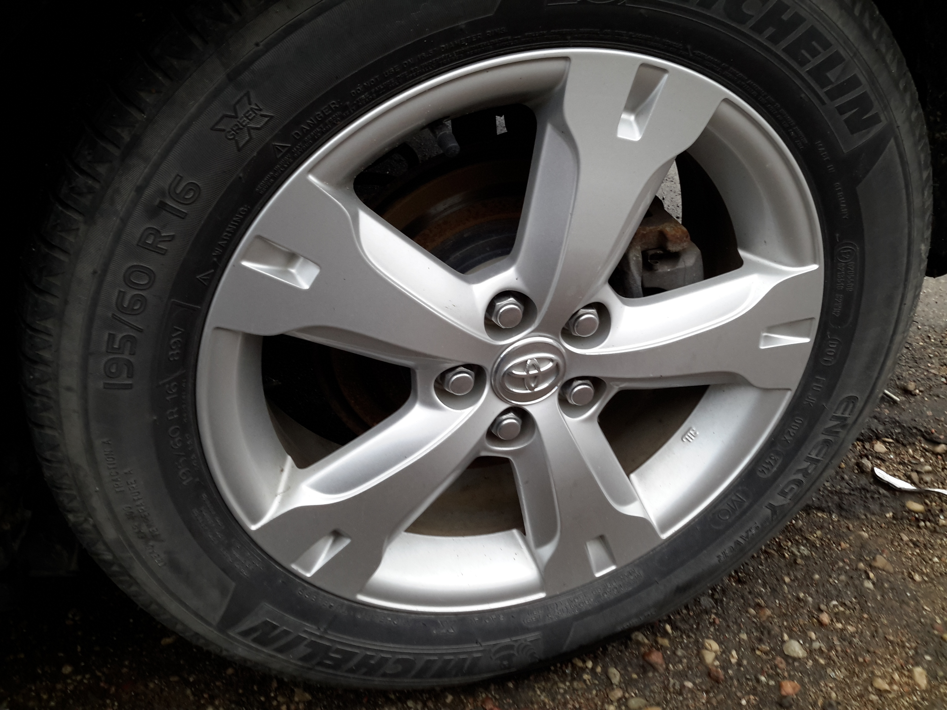 Used TOYOTA Urban Cruiser Front window washer motor 8533071010