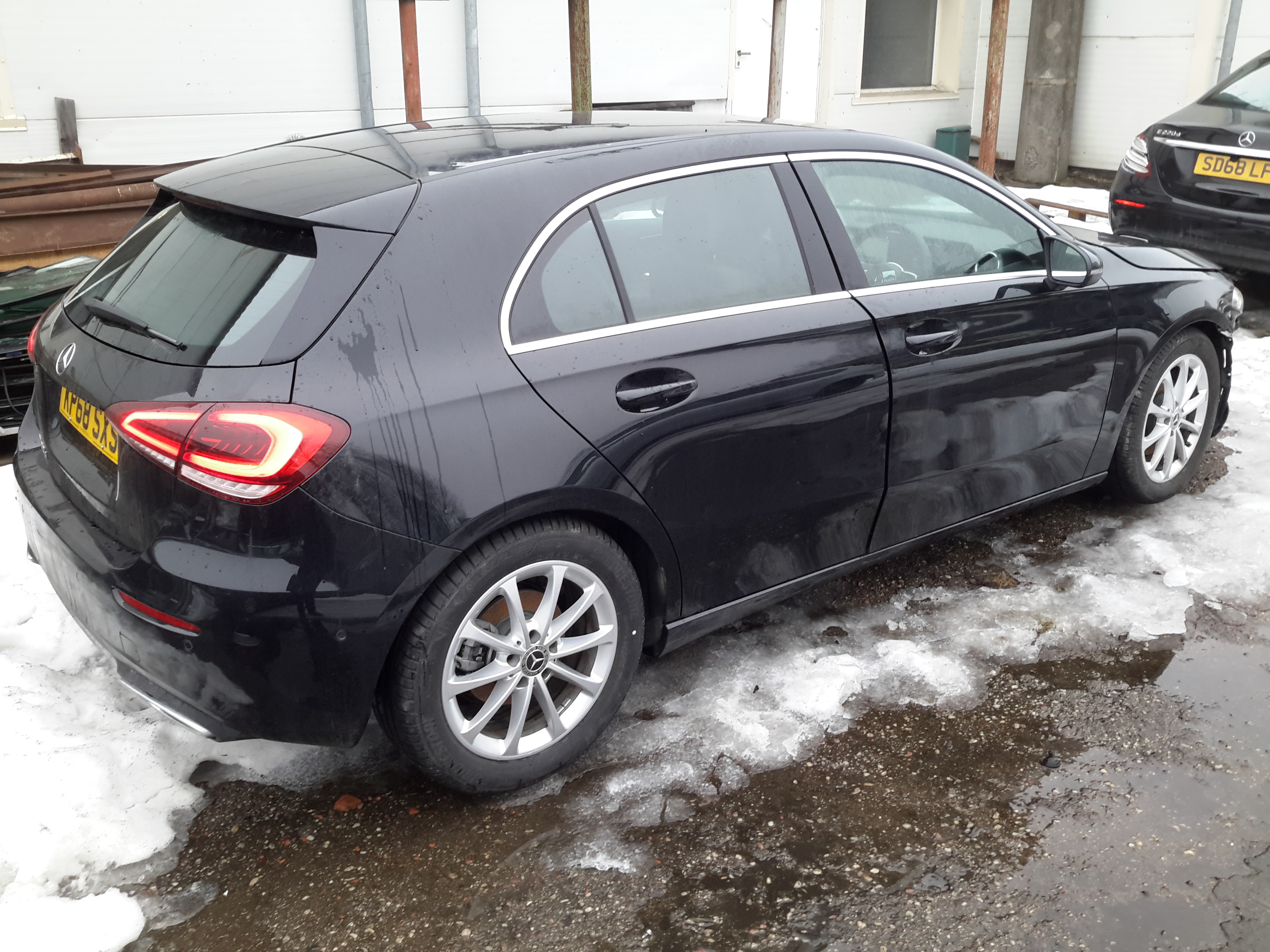 Używany Mercedes Benz A-Class Inny szczegół tylnych drzwi bocznych ...
