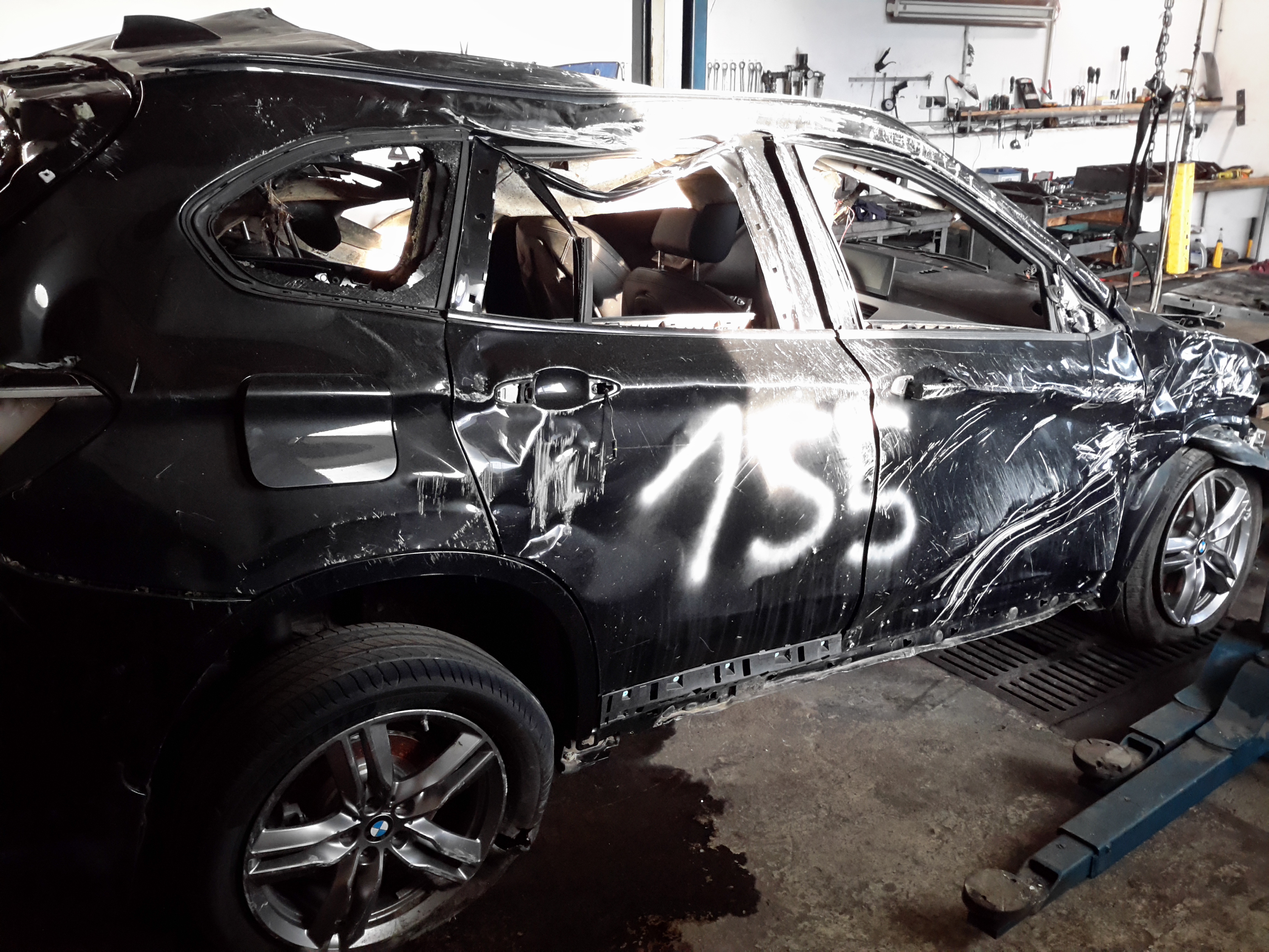 Used BMW X1 The cable is minus 6821206