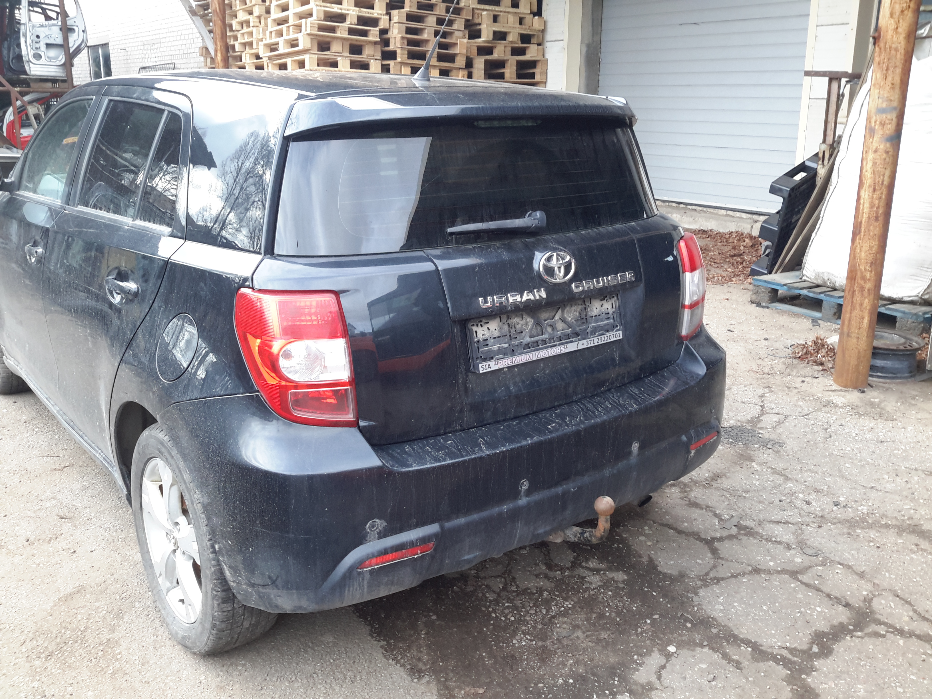 Used TOYOTA Urban Cruiser Rear bumper bracket 52575-52150