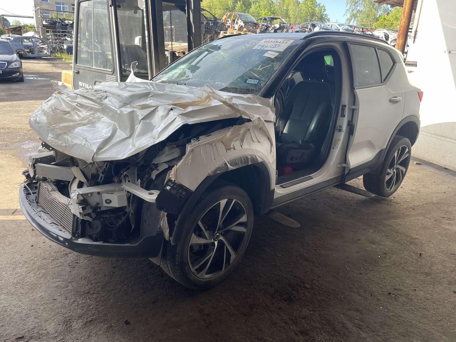 Used VOLVO XC40 Front door lock 31440998