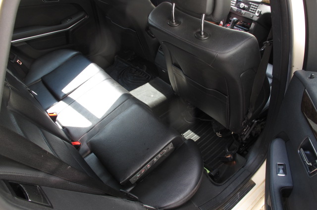 Used Mercedes Benz E-Class Intake manifold valve motor A6511500094