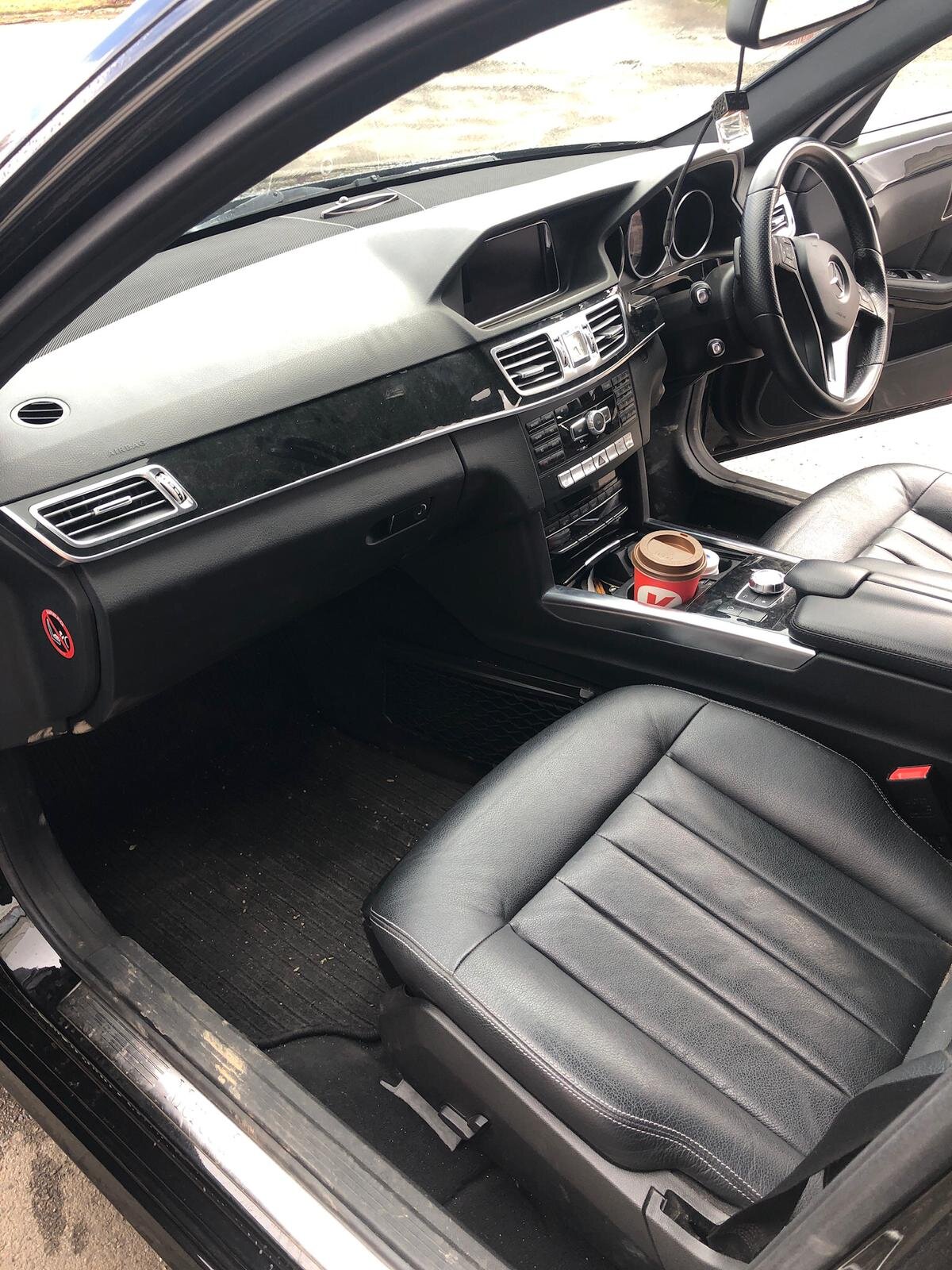 Used Mercedes Benz E-Class Other detail of the boot lid punch A2127501293