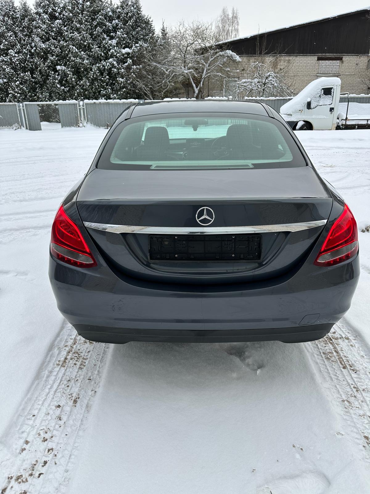 Used Mercedes Benz C-Class The sensor is different A0009068705