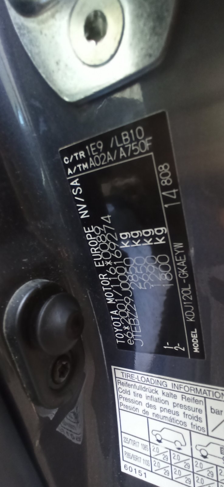 Used TOYOTA Land Cruiser Front bumper bracket 5211560070