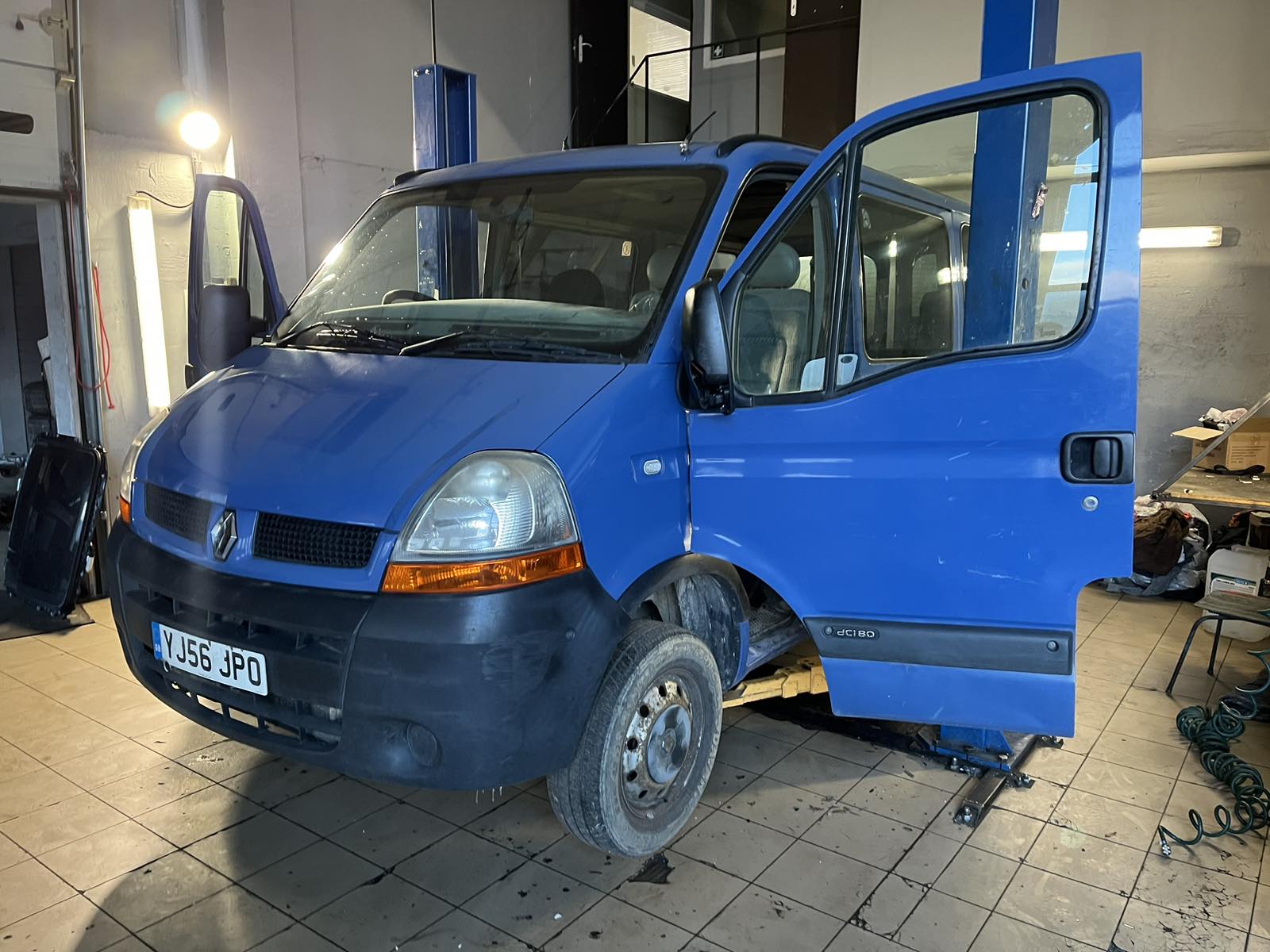 Used RENAULT Master EGR valve 7700107471