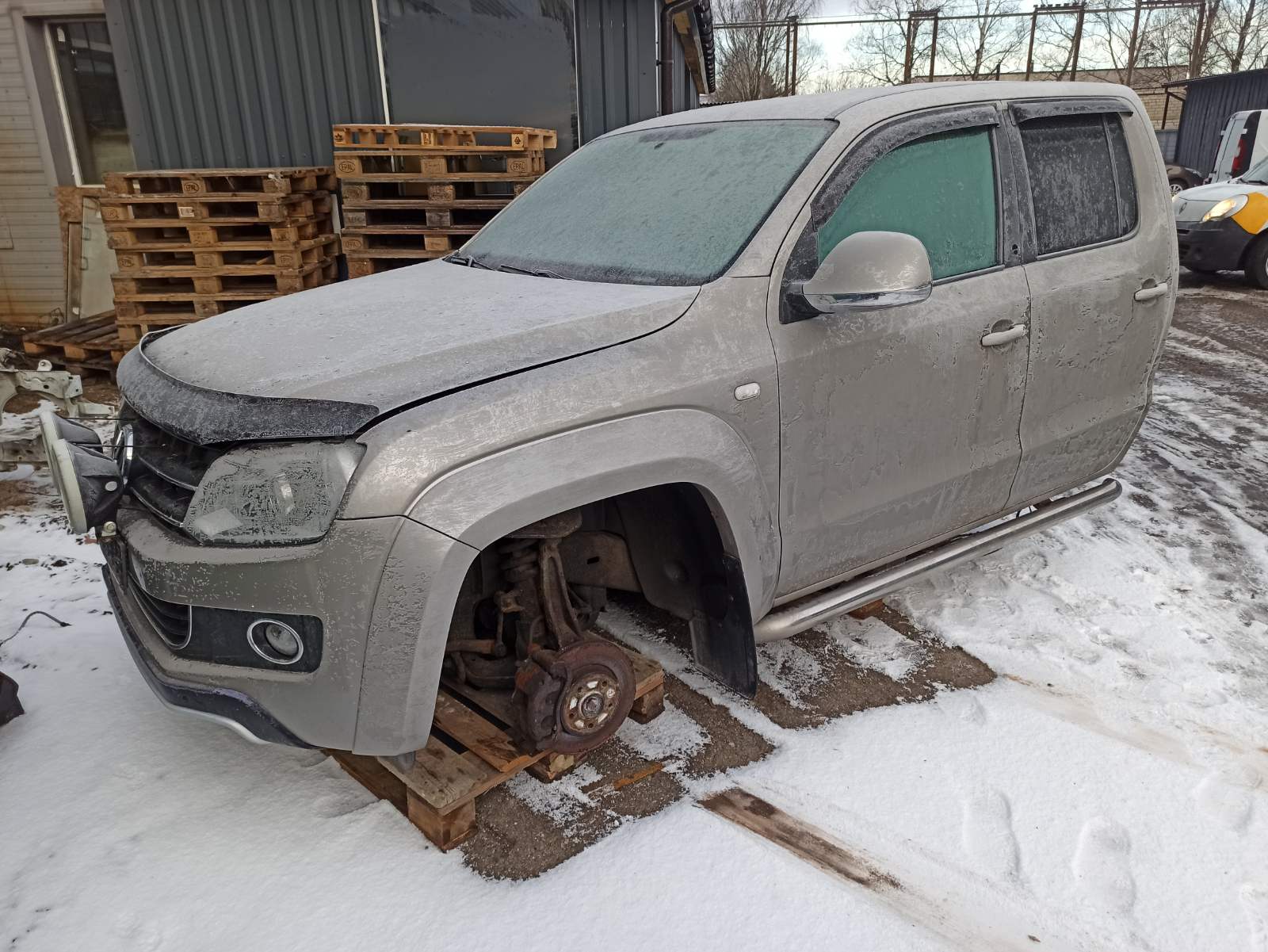Used Volkswagen Amarok Air deflector cooling radiator 2H0121330