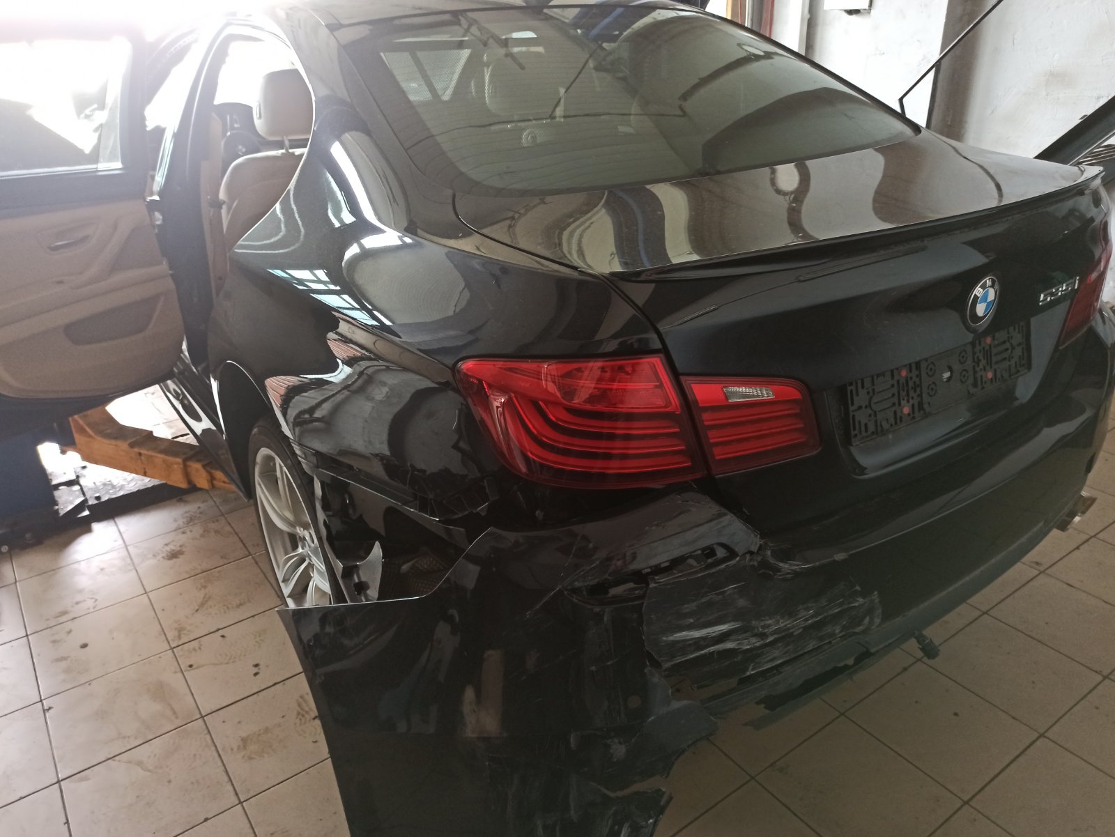 Used BMW 5 SERIES Rear side door opening handle outer and its details