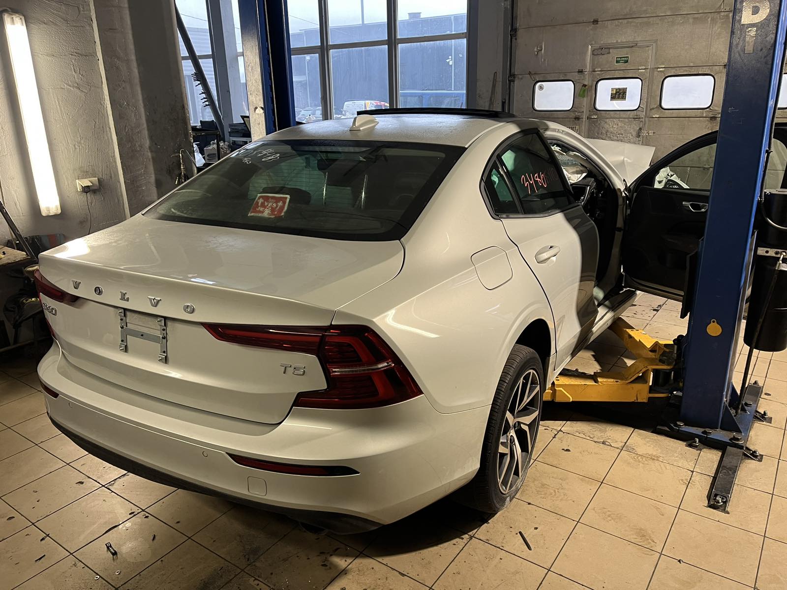 Used VOLVO S60 Control panel 31478784