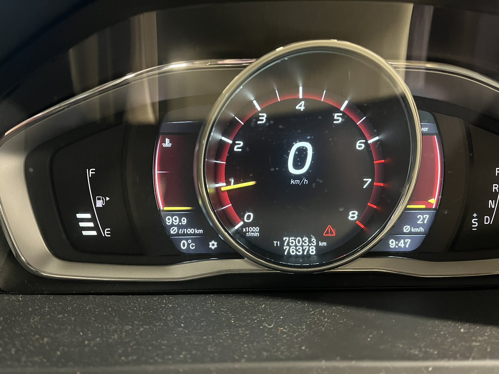 Used VOLVO S60 Trim to the mirror triangle 8648748
