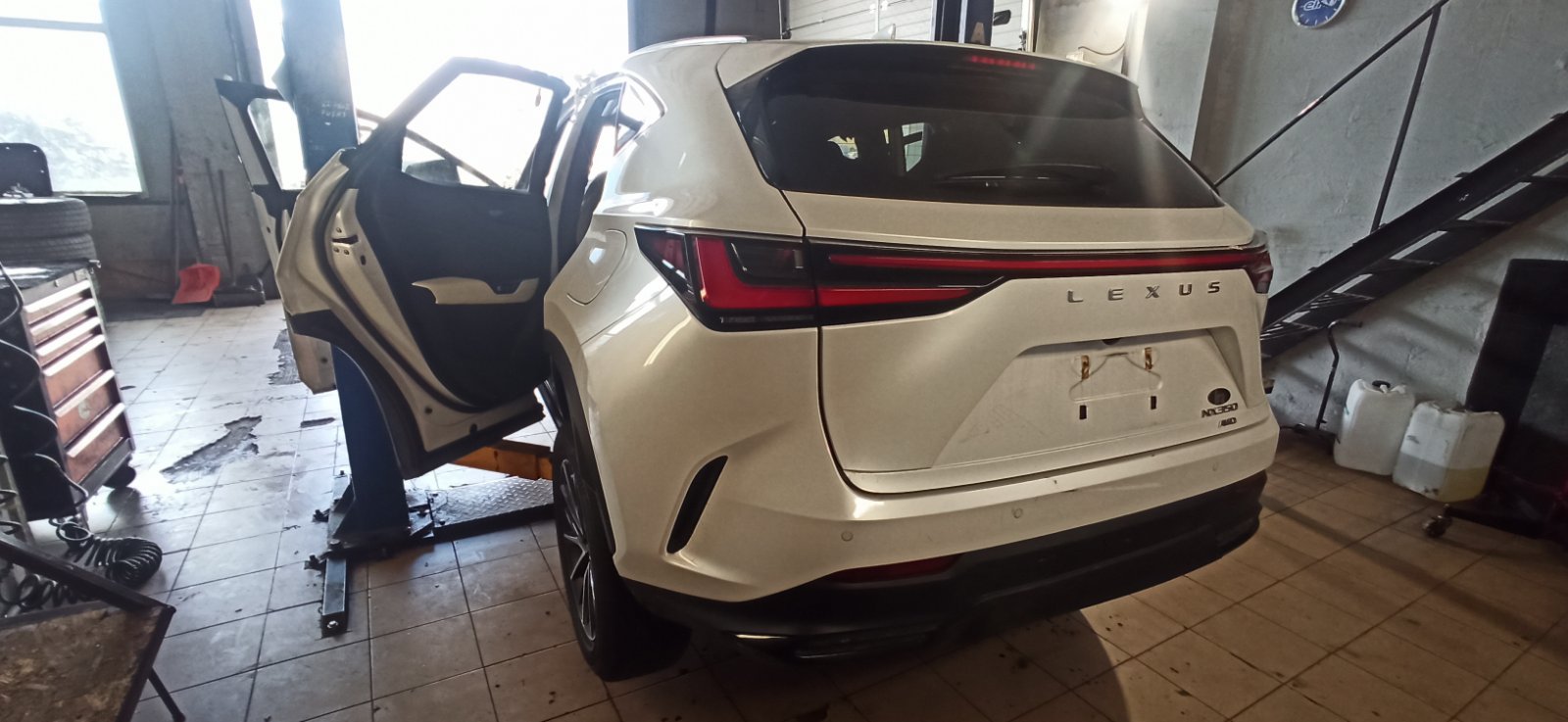 Used LEXUS NX Rear bumper bracket 5259278030