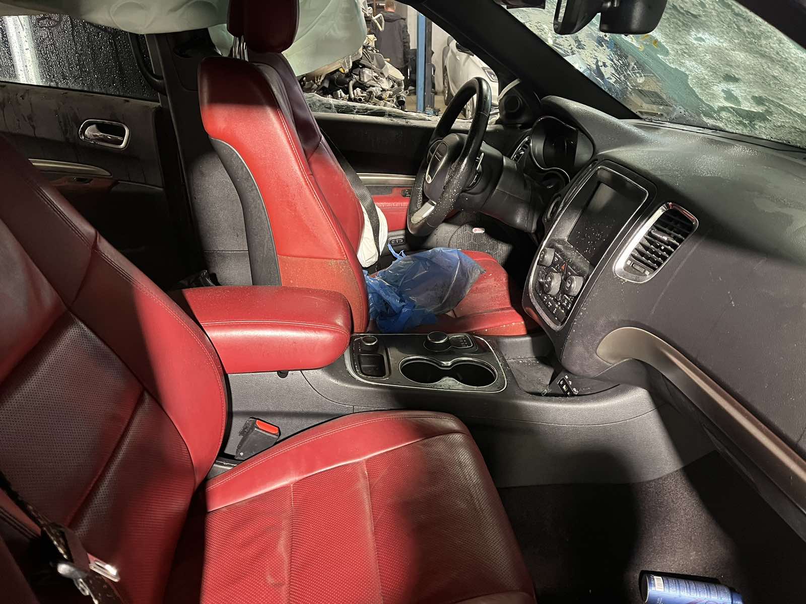 Kasutatud Dodge Durango Heliisolatsioon 53013981AD