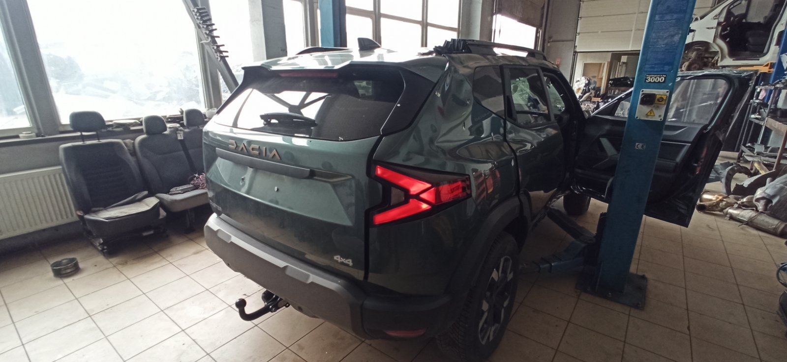 Used Dacia Duster Trunk carpet 849042919R