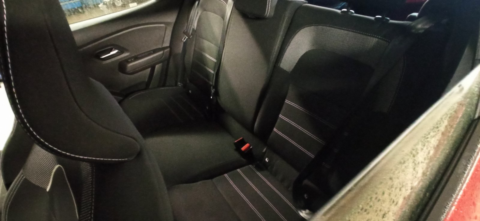 Used Dacia Sandero Interior panel trim 683101161R