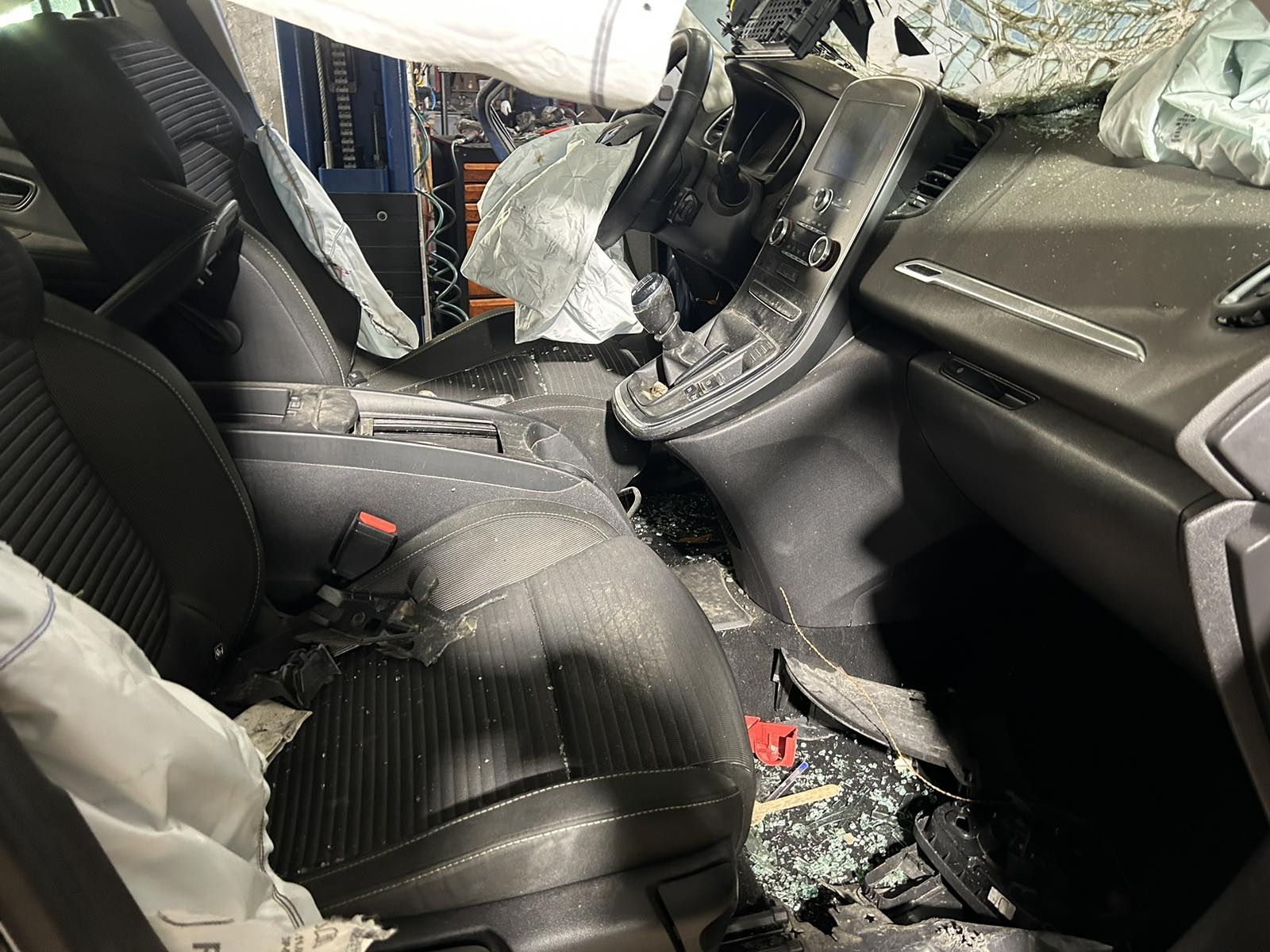 Used RENAULT Scenic Gear shift mechanism 341041078R