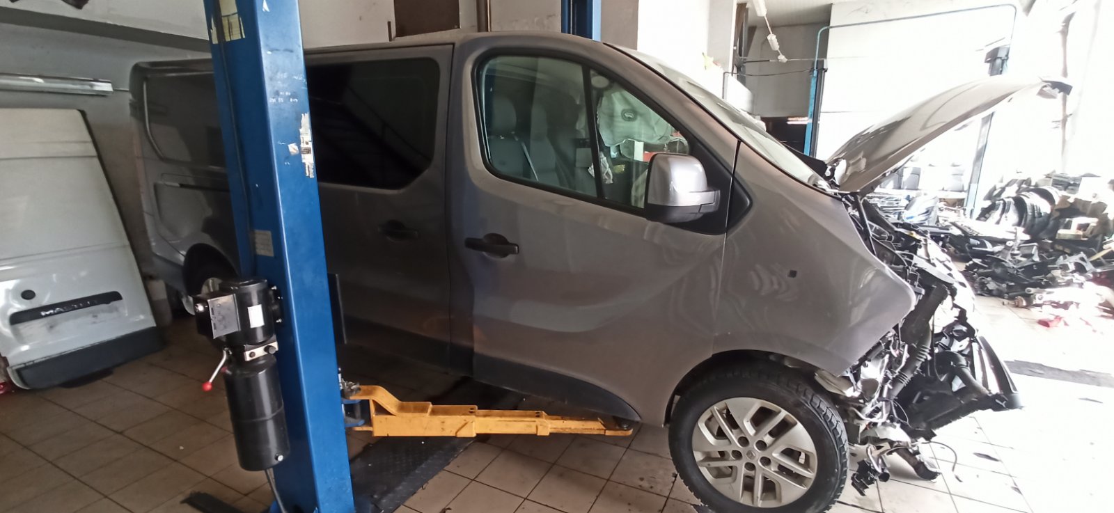 Used RENAULT Trafic Rear panel interior trim 849214620R