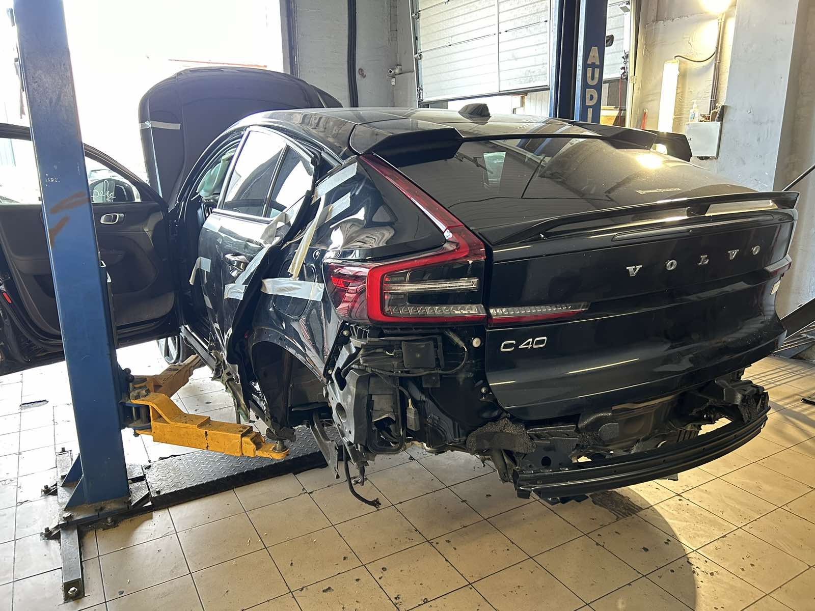 Utilisé VOLVO C 40 unité de commande de voiture 32364244