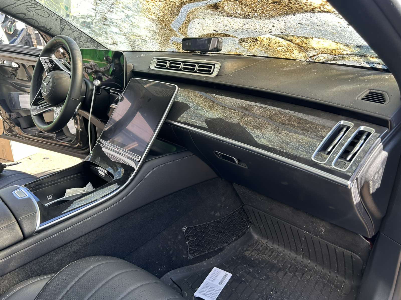 Used Mercedes Benz S-Class Salon and its details