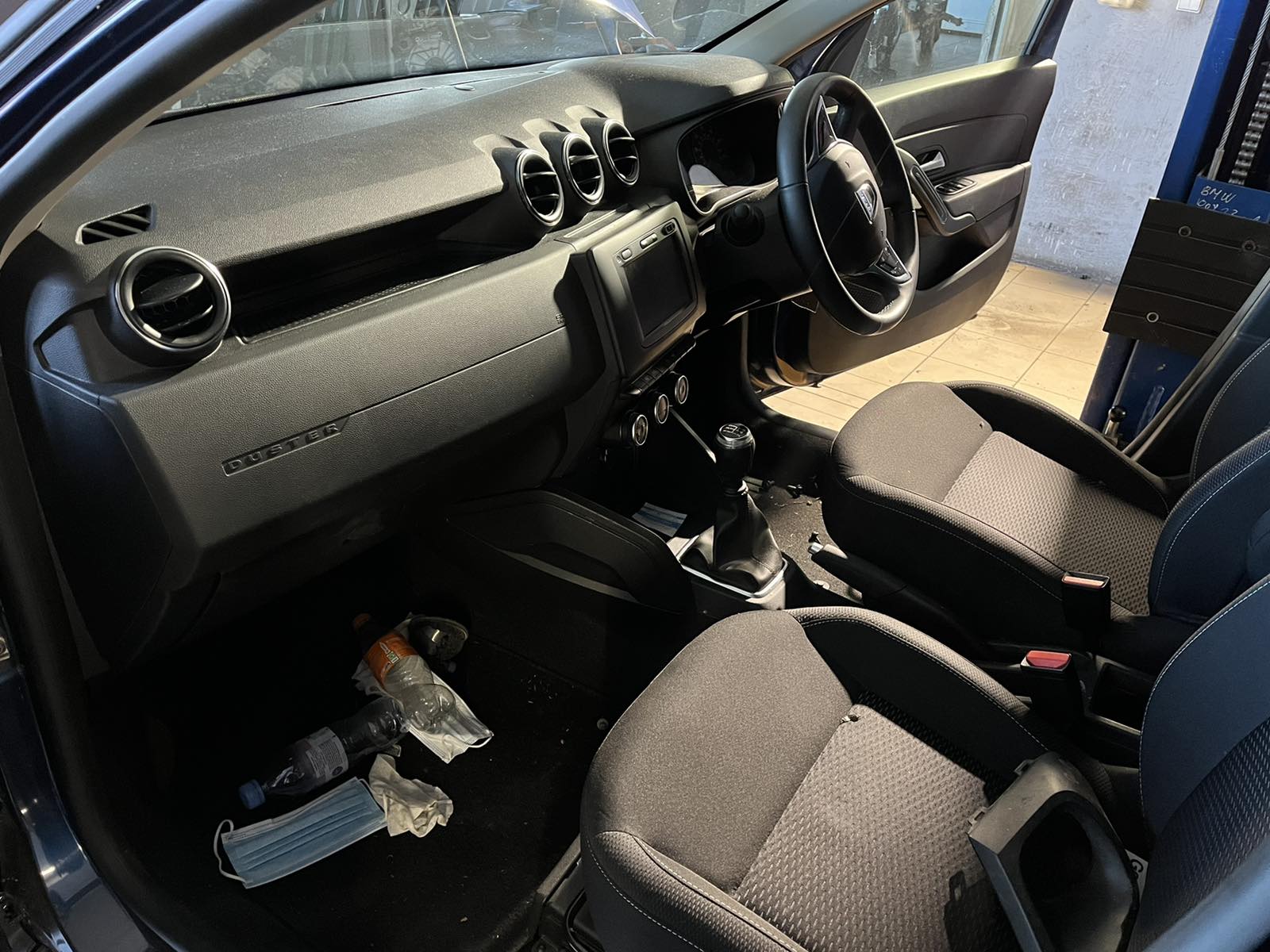 Used Dacia Duster Rear seat belt 888500116R