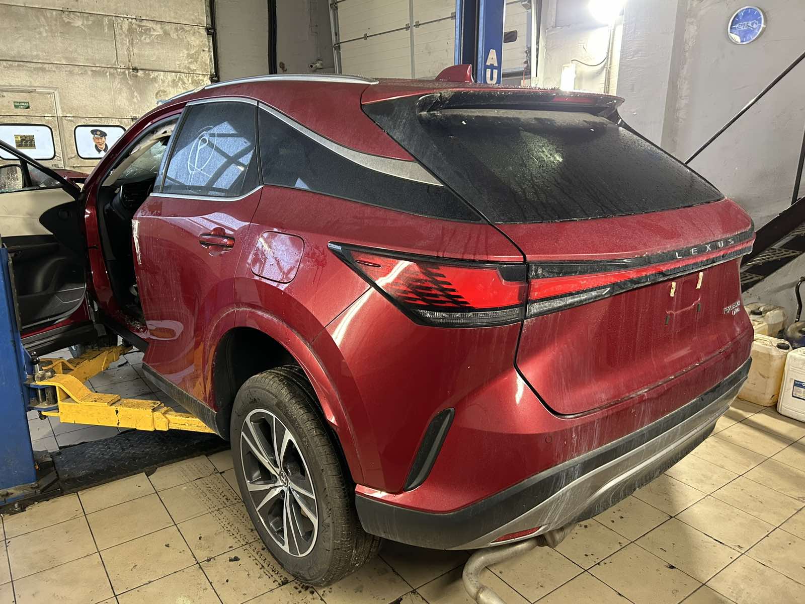 Used LEXUS RX Rear axle and its details 423400E200
