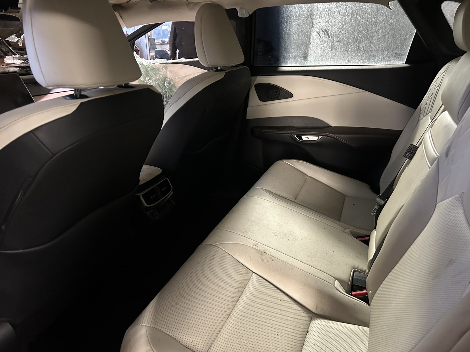 Used LEXUS RX Rear axle and its details 423400E200