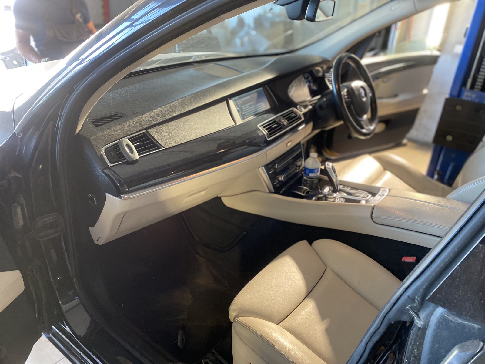 Used BMW 5 SERIES Air suspension control unit 9251977