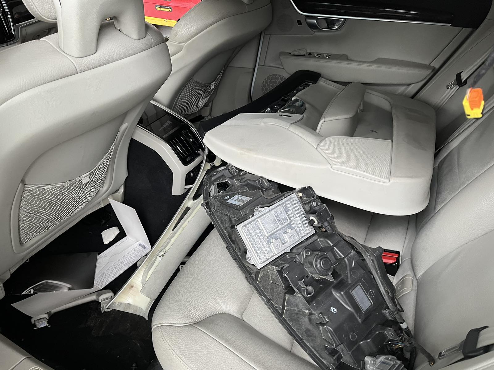 Used VOLVO S90 Rear wing and its parts 31415740