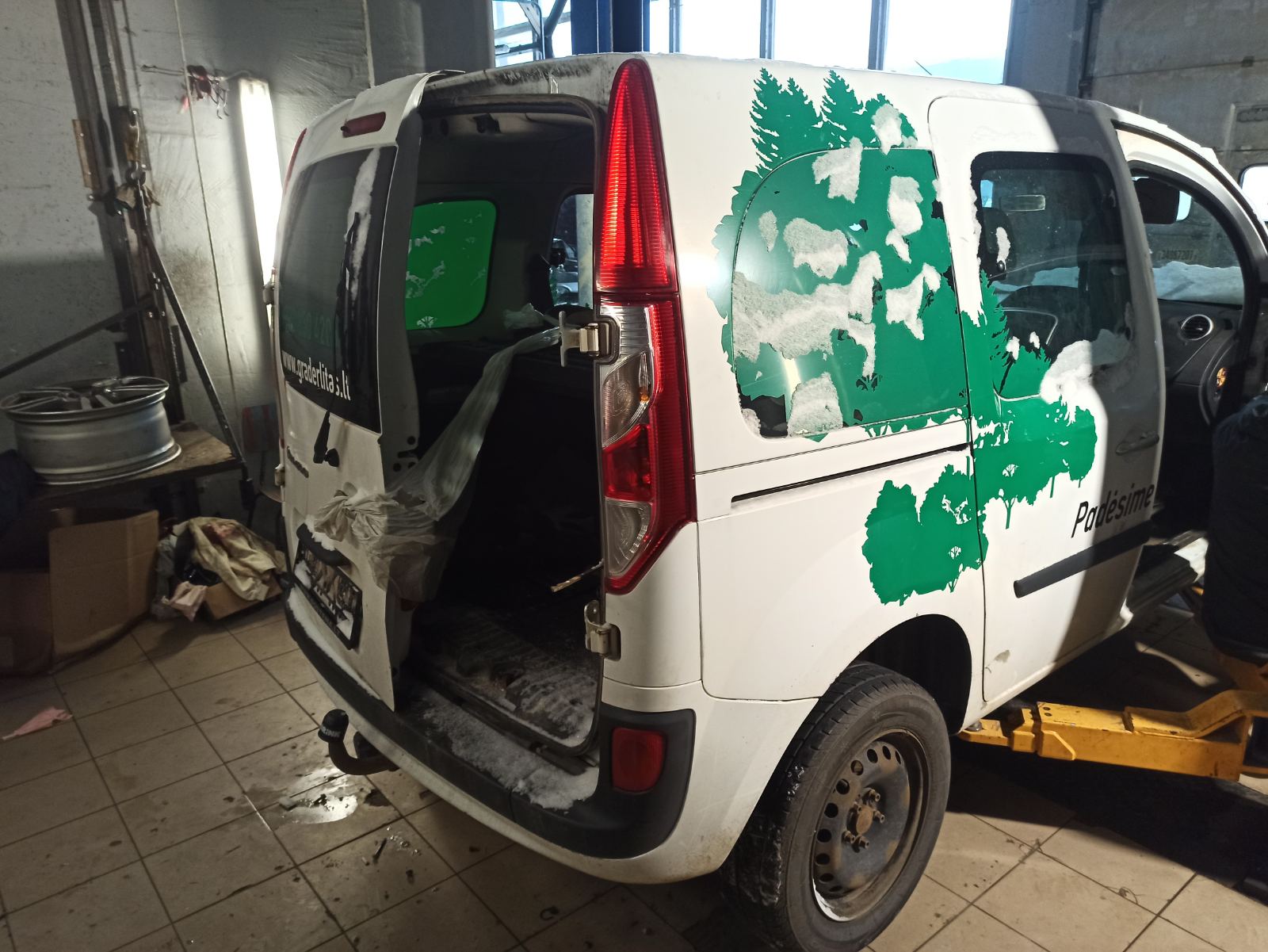 Used RENAULT Kangoo Fuel pump 167008557R
