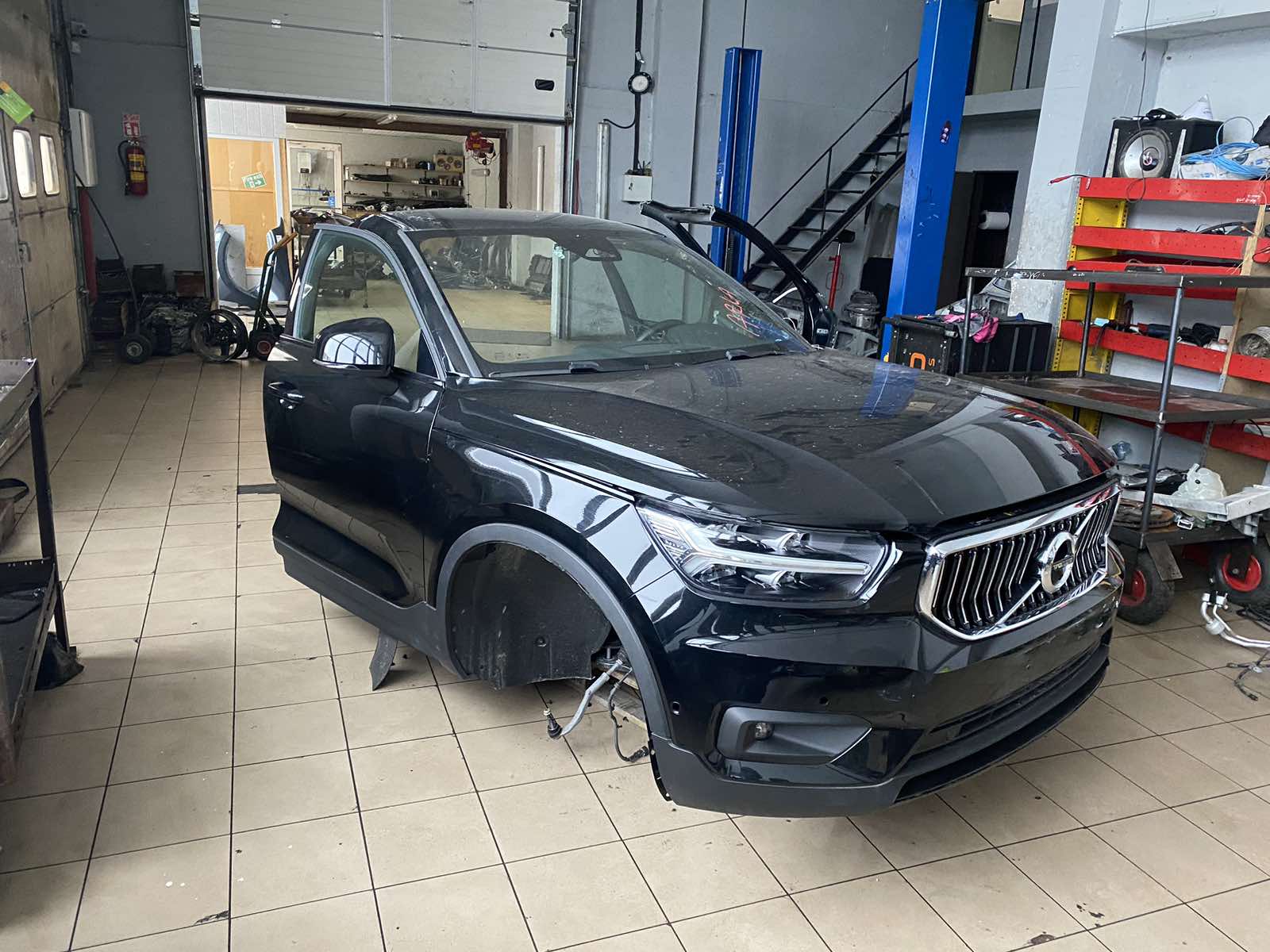 Used VOLVO XC40 Trim to the mirror triangle 32216224