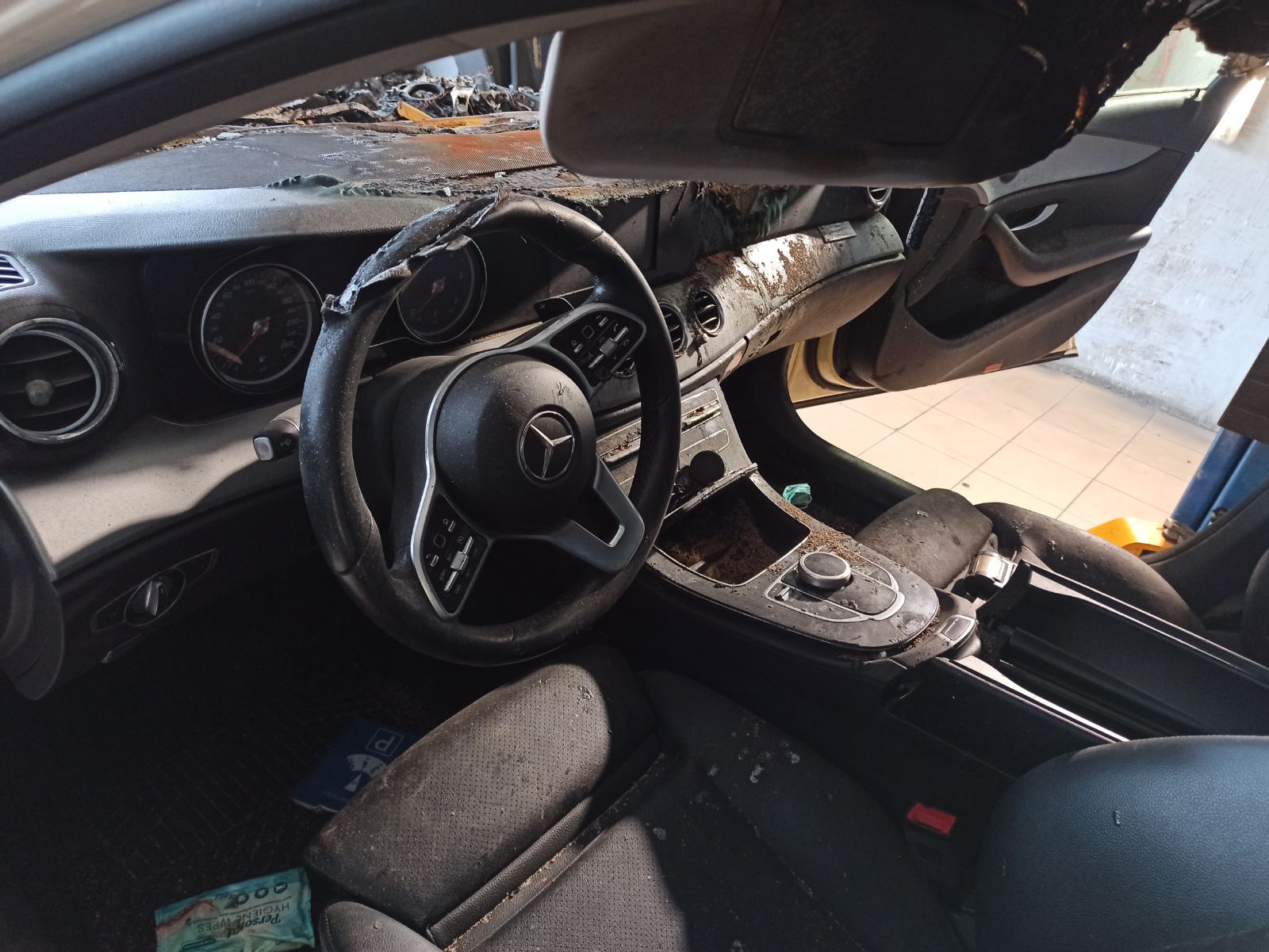 Used Mercedes Benz E-Class Holder next A2136195000