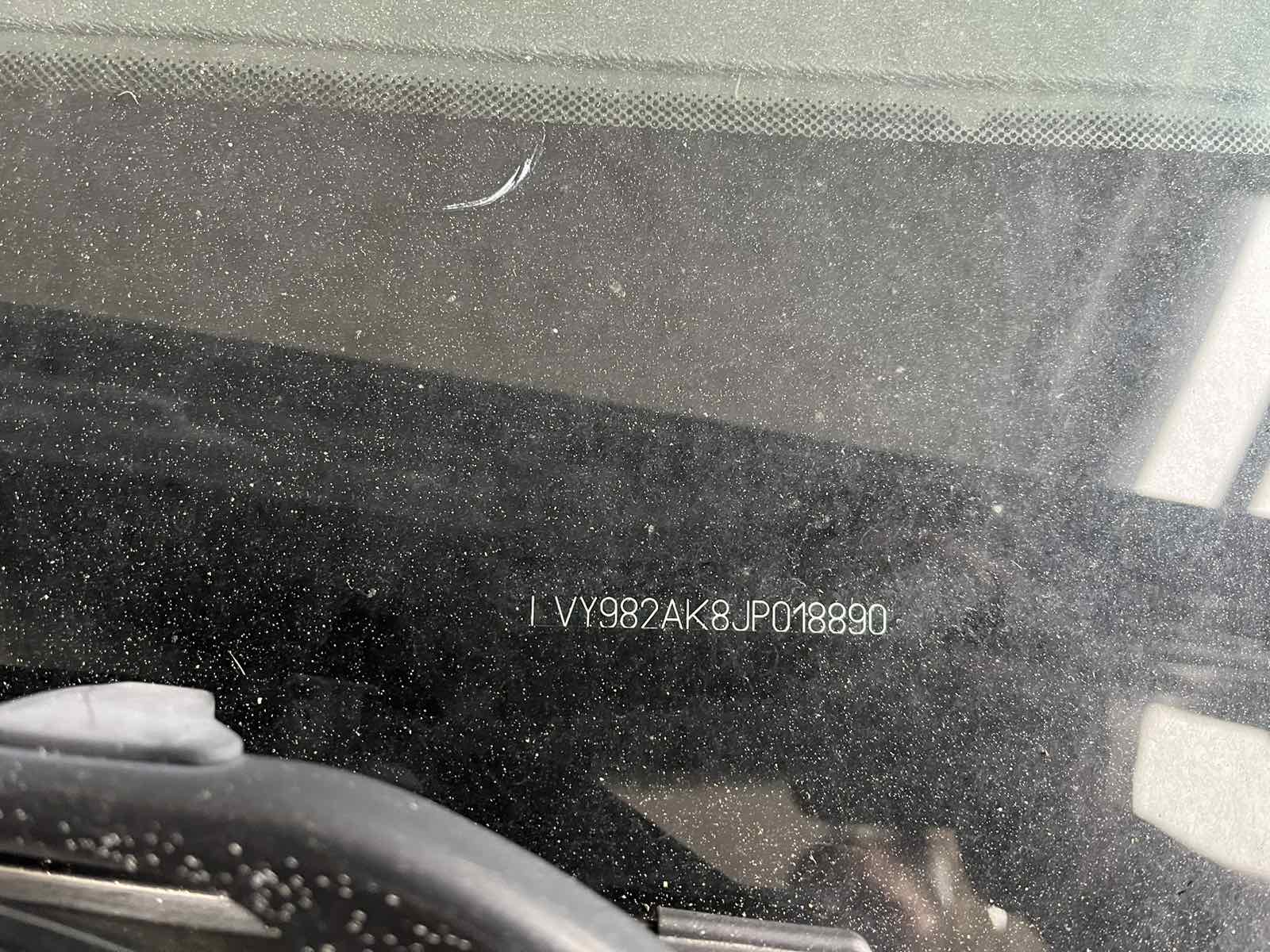 Naudotas VOLVO S90 Galinių šoninių durų juostelė prie stiklo išorinė ...