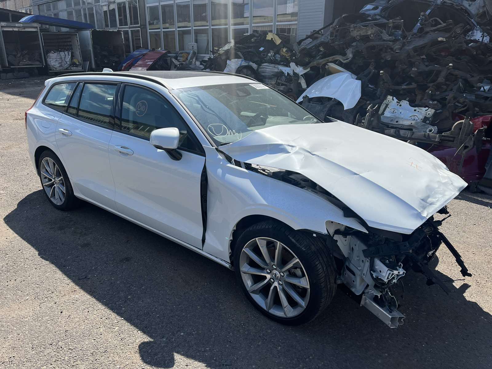 Used VOLVO V60 Sound insulation 31463125