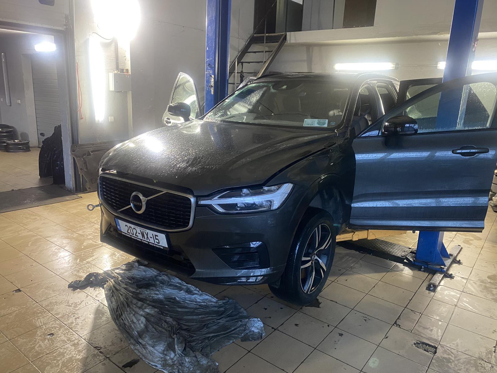 Used VOLVO XC60 Front door glass switch 31433406