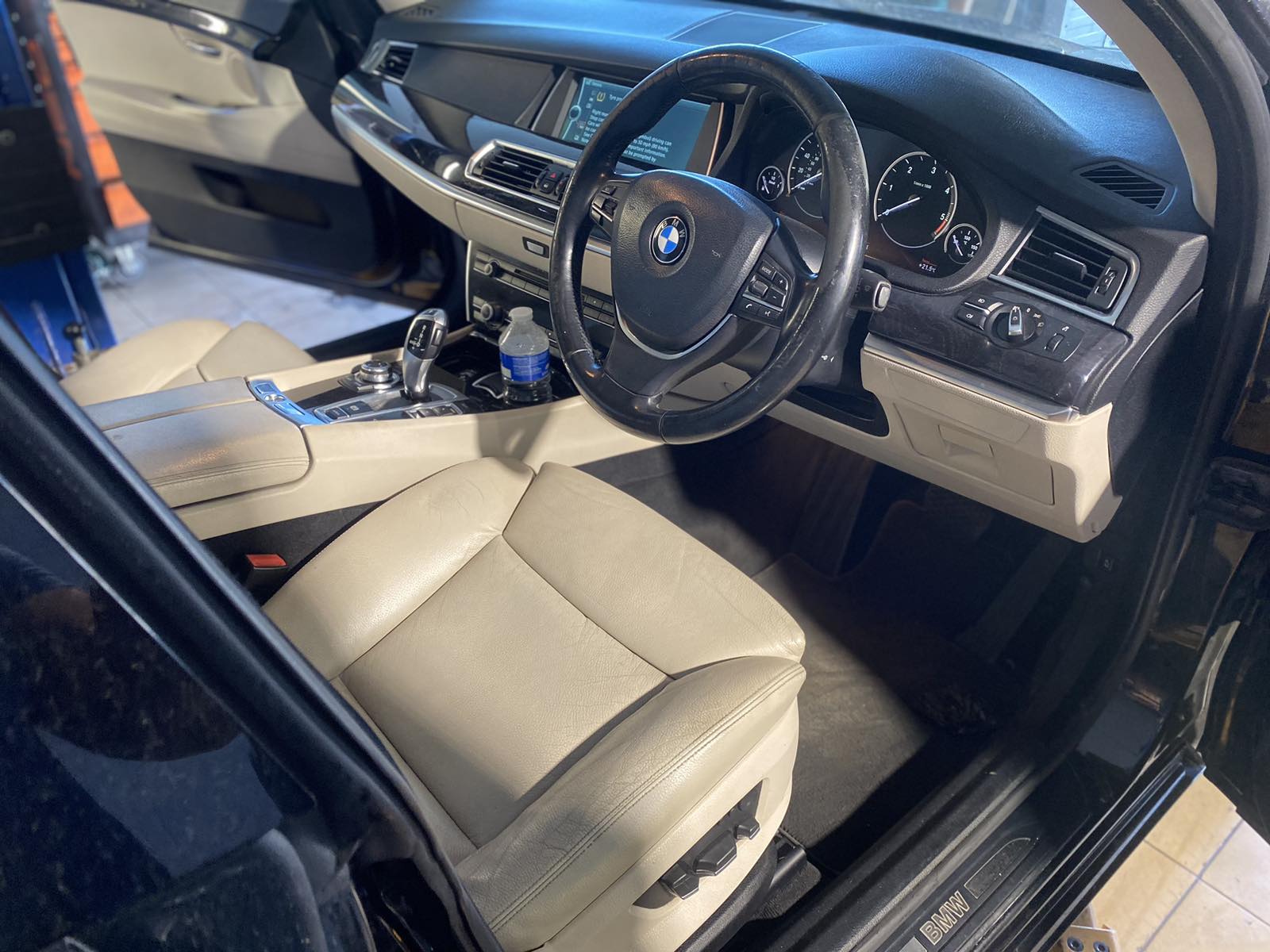 Used BMW 5 SERIES Air suspension control unit 9251977