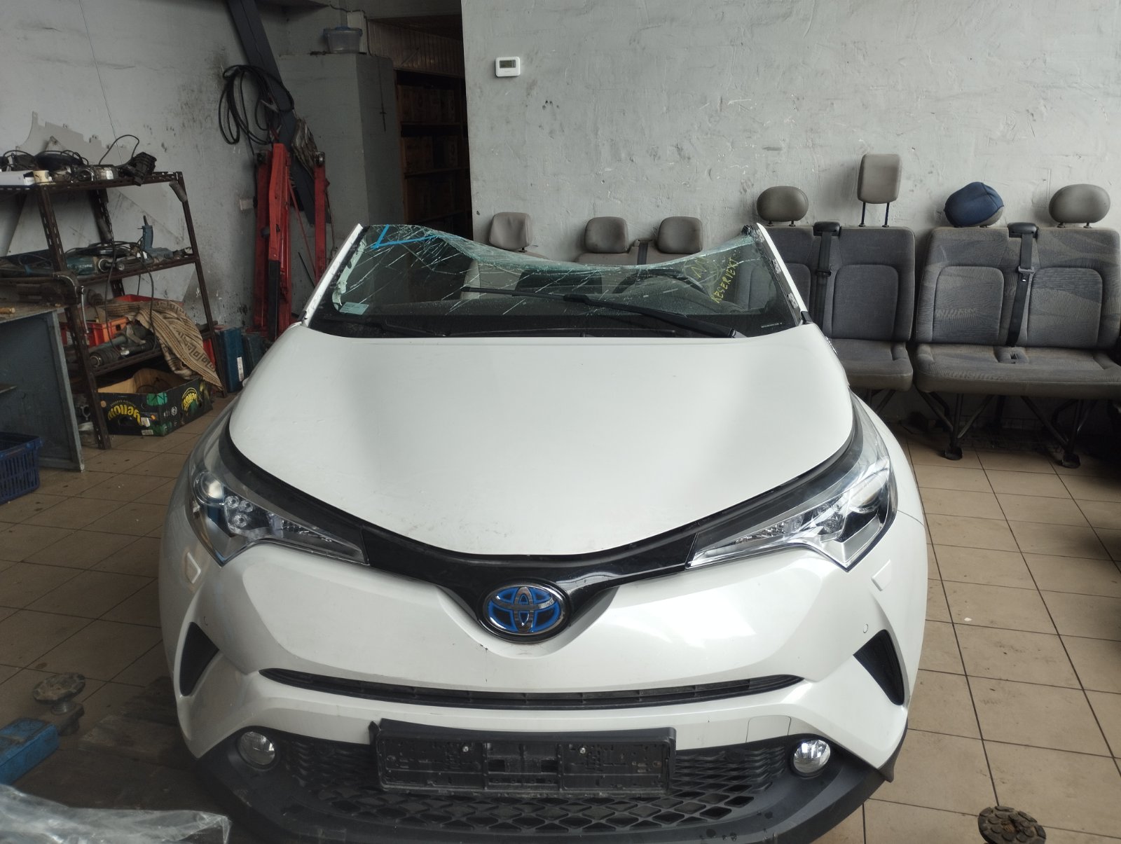 Used TOYOTA CHR Front door external opening handle and its details