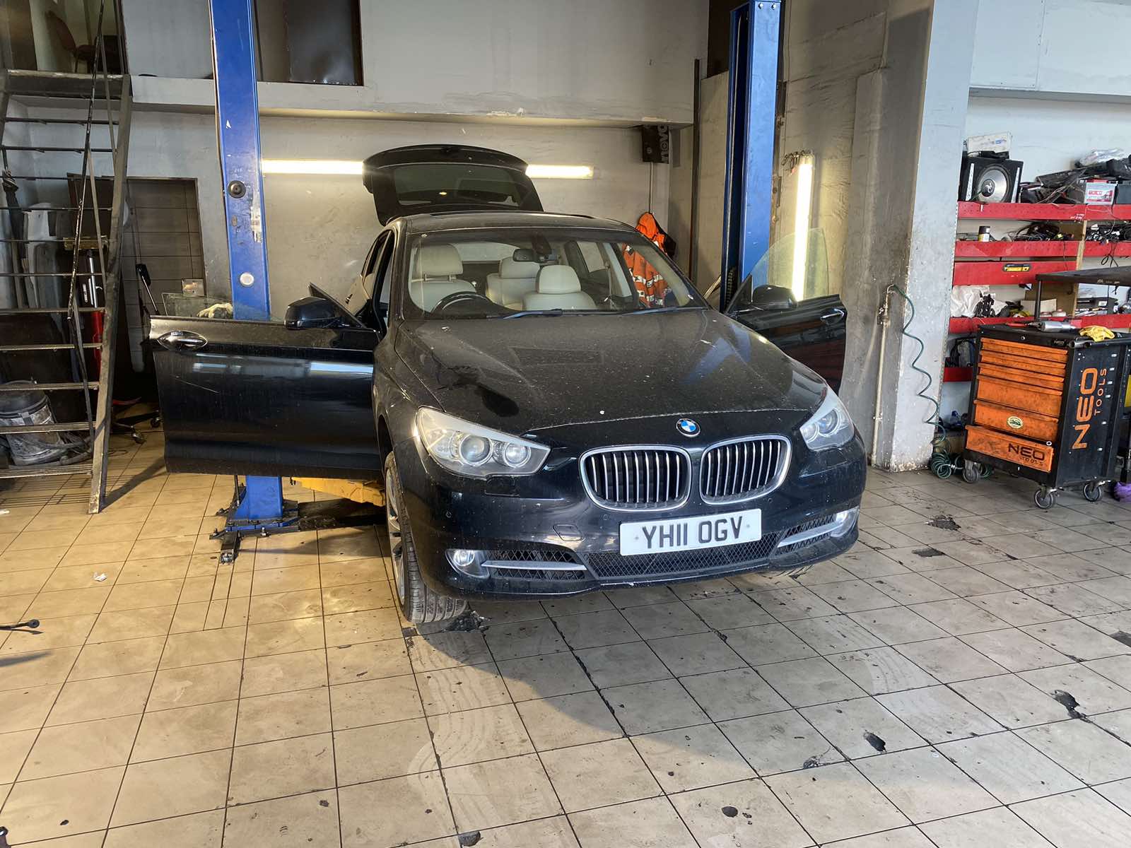 Used BMW 5 SERIES Air suspension control unit 9251977