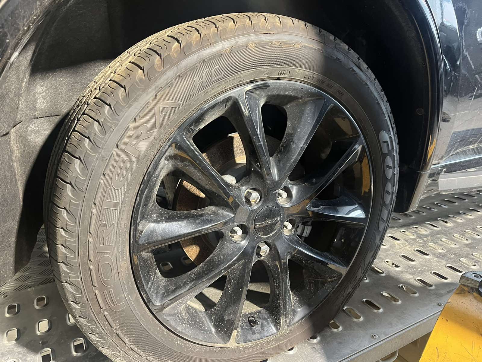 Naudotas Dodge Durango Galinio sparno ventiliacinės grotelės 68260545AA