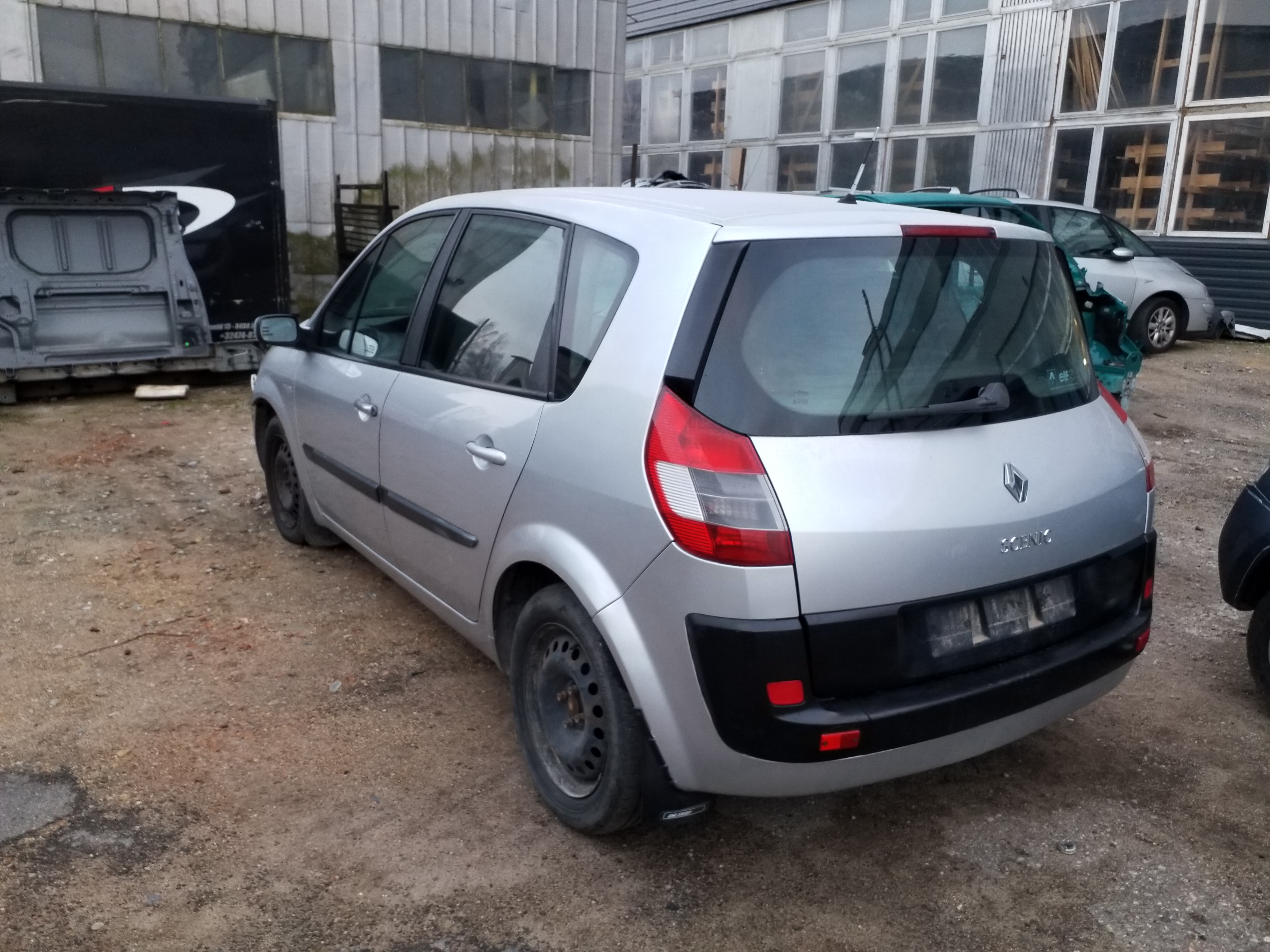 Used RENAULT Scenic Side mirror and its details 7701068384