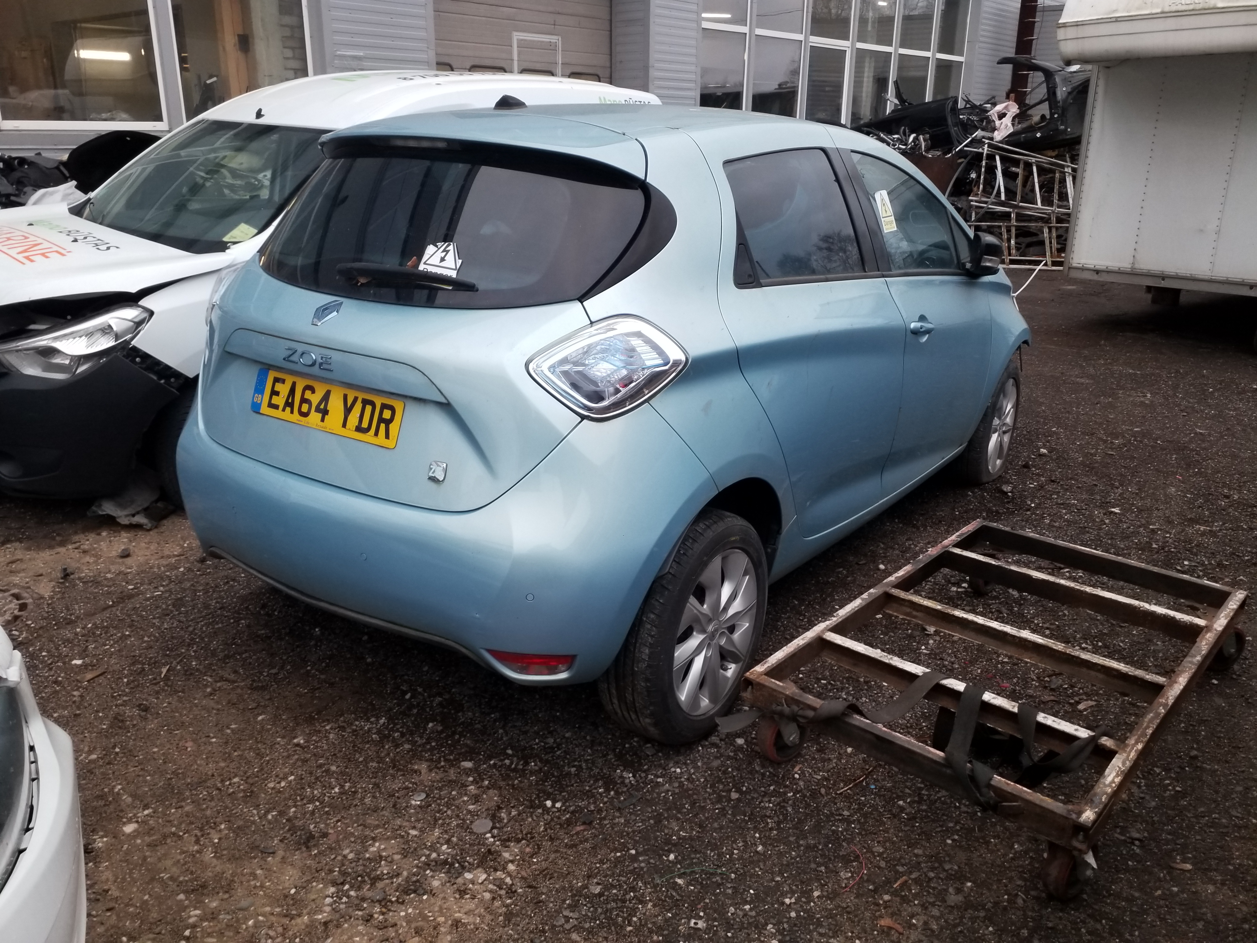 Used RENAULT Zoe Cooling radiator 214104950R