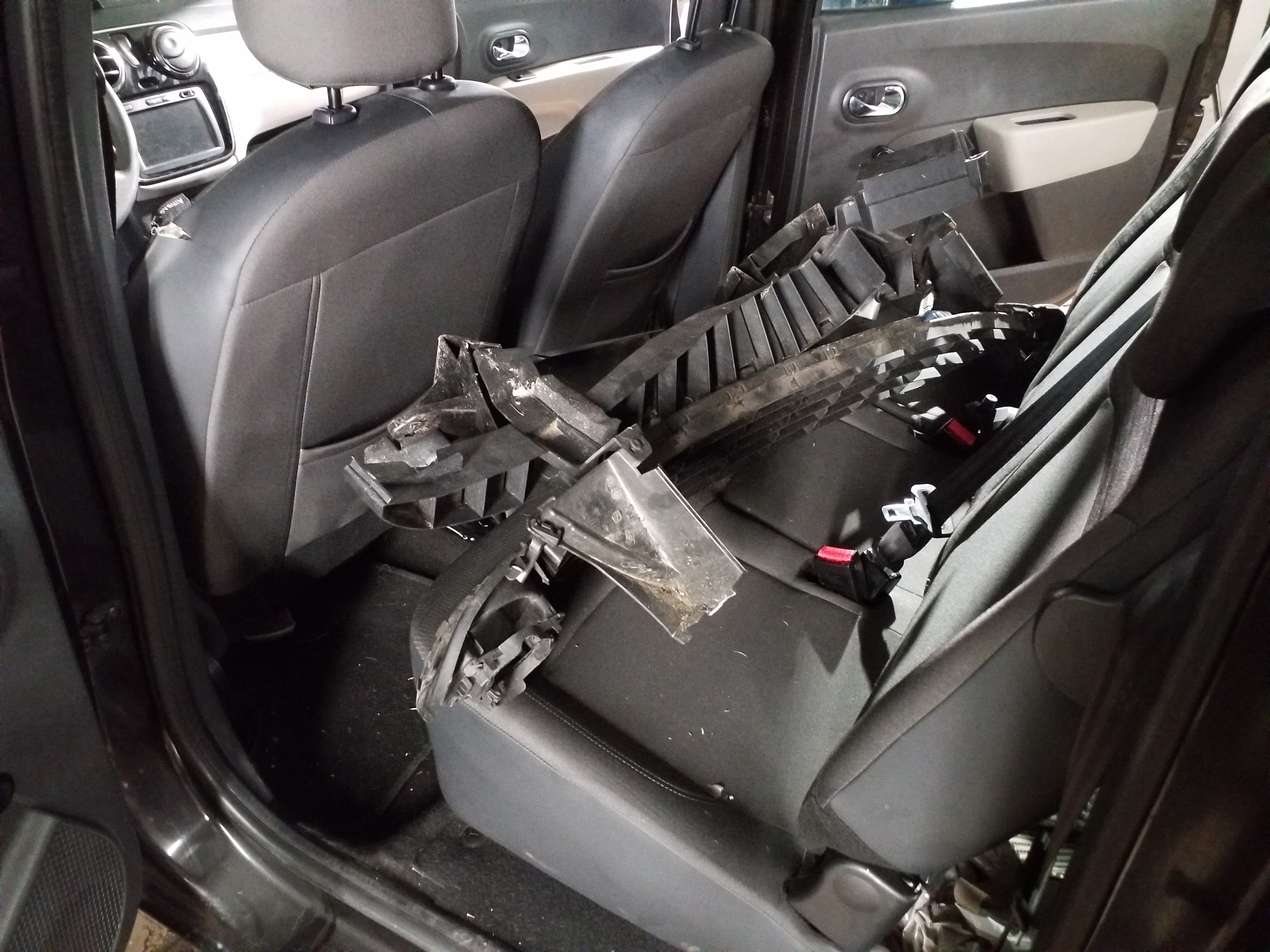 Used Dacia Lodgy Pipe 8200744818