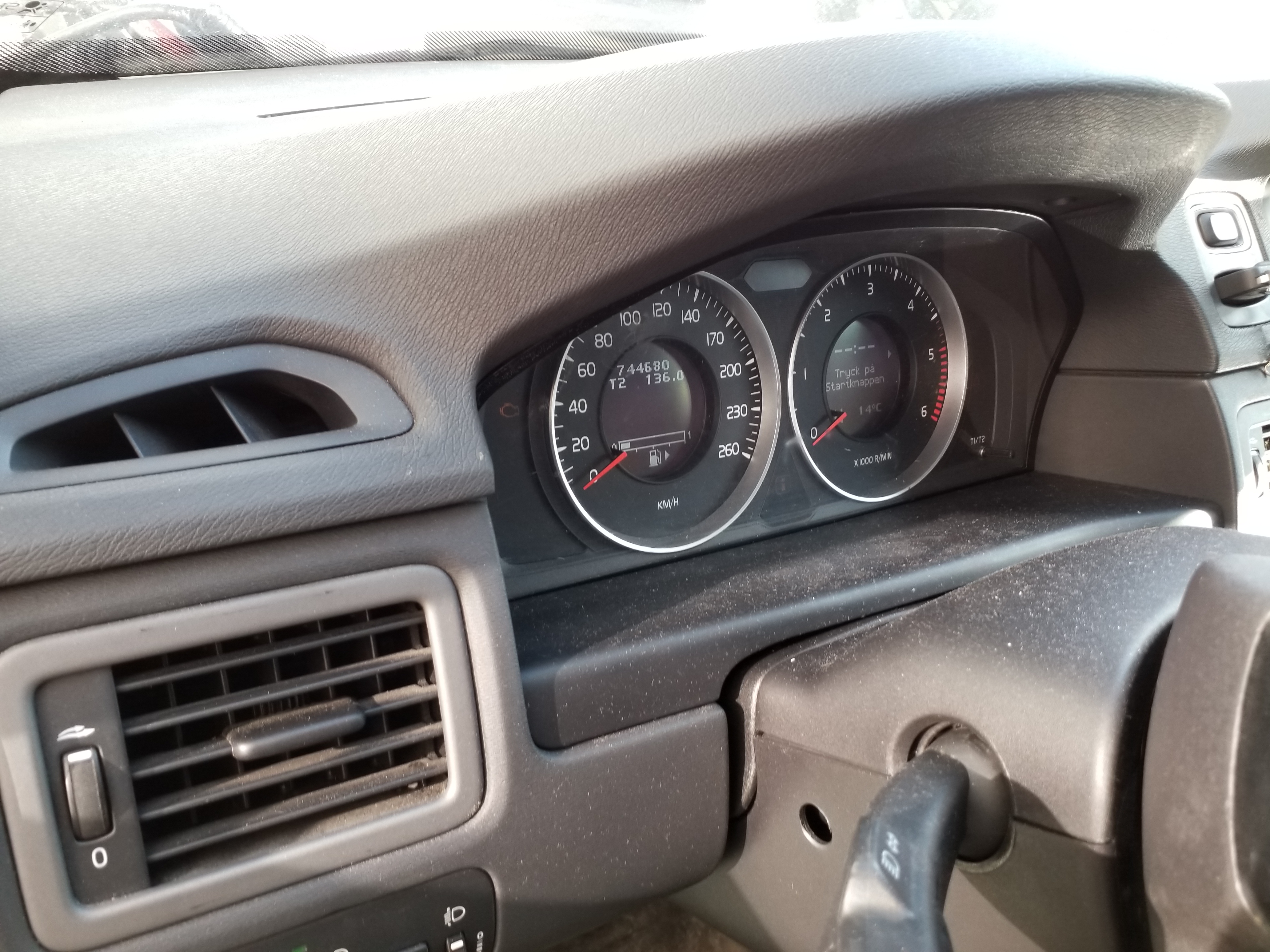 Naudotas VOLVO V70 Galinio bamperio laikiklis 30678650