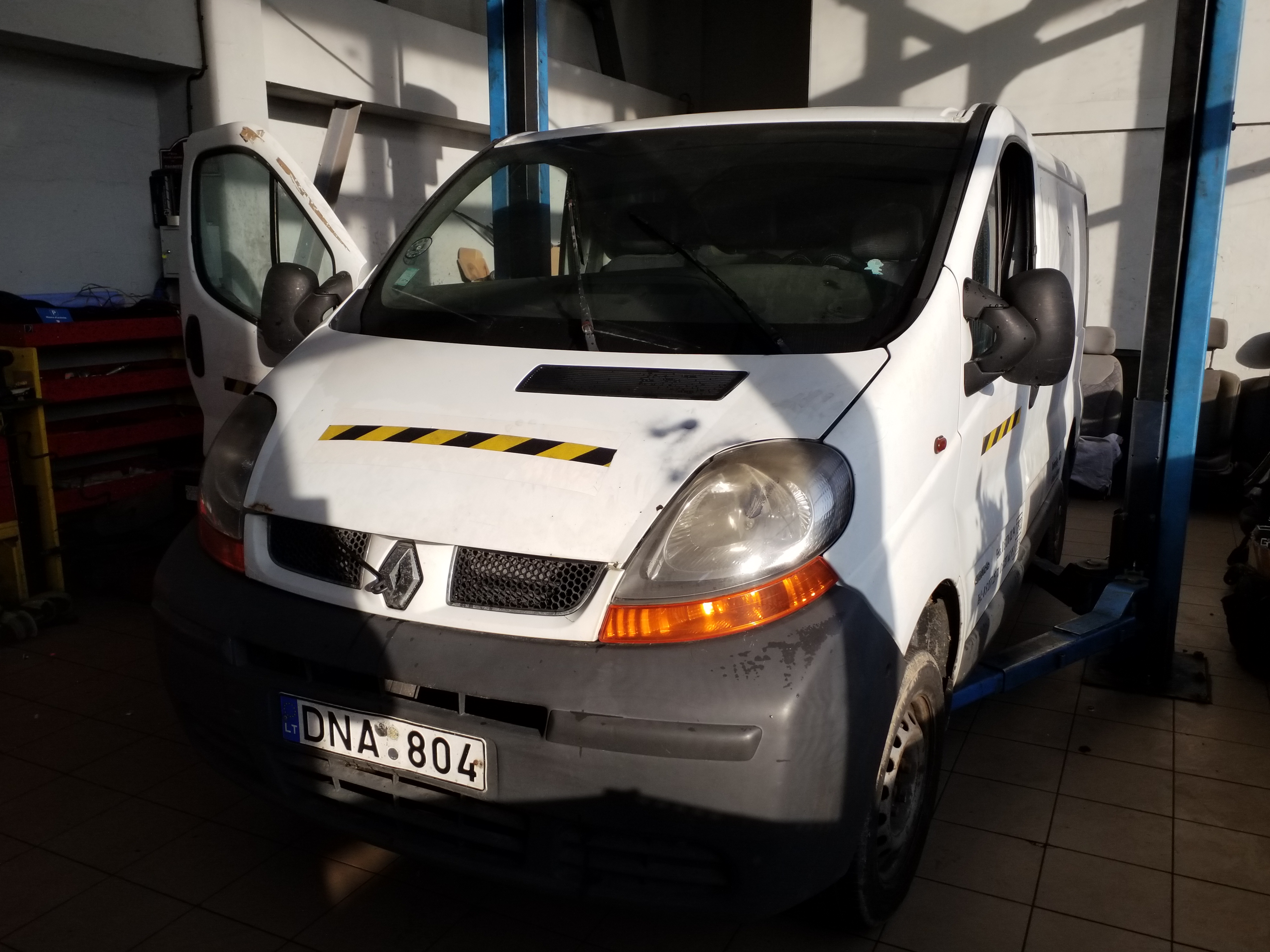 Used RENAULT Trafic Fuel pump in the tank 8200084183